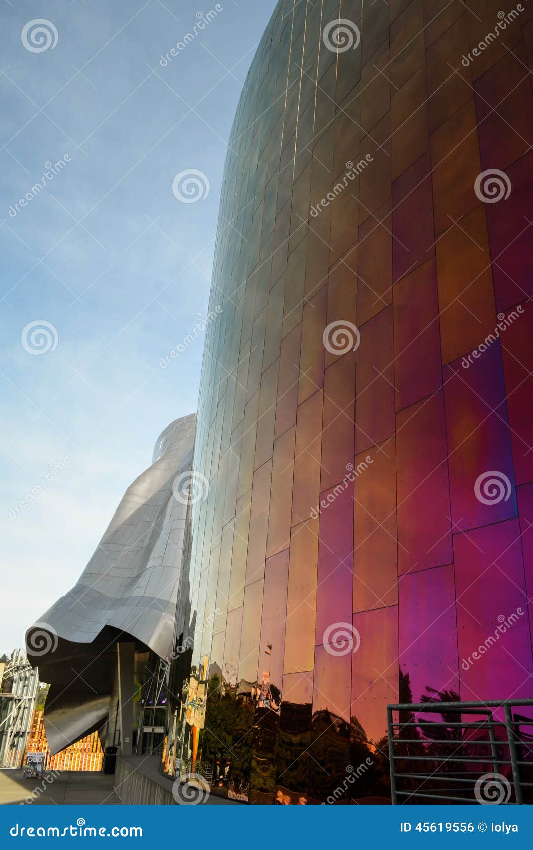 Experience Music Project editorial photo. Image of excursion - 45619556