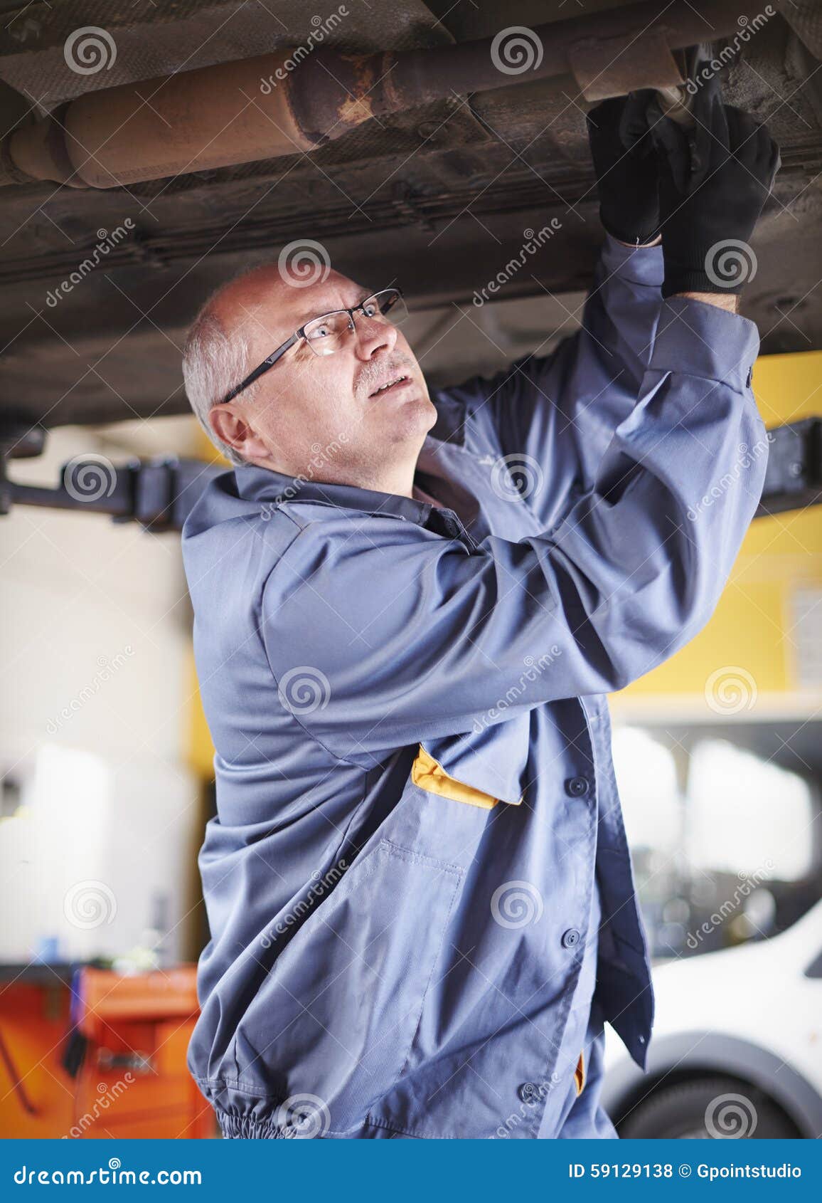 Experienced mechanic stock photo. Image of focus, industry - 59129138