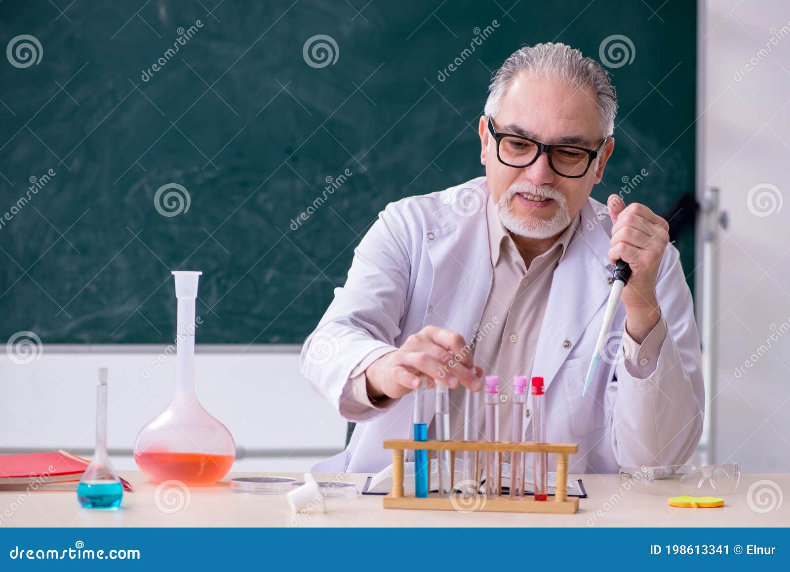 Experienced Old Scientist Working in the Lab Stock Image - Image of ...