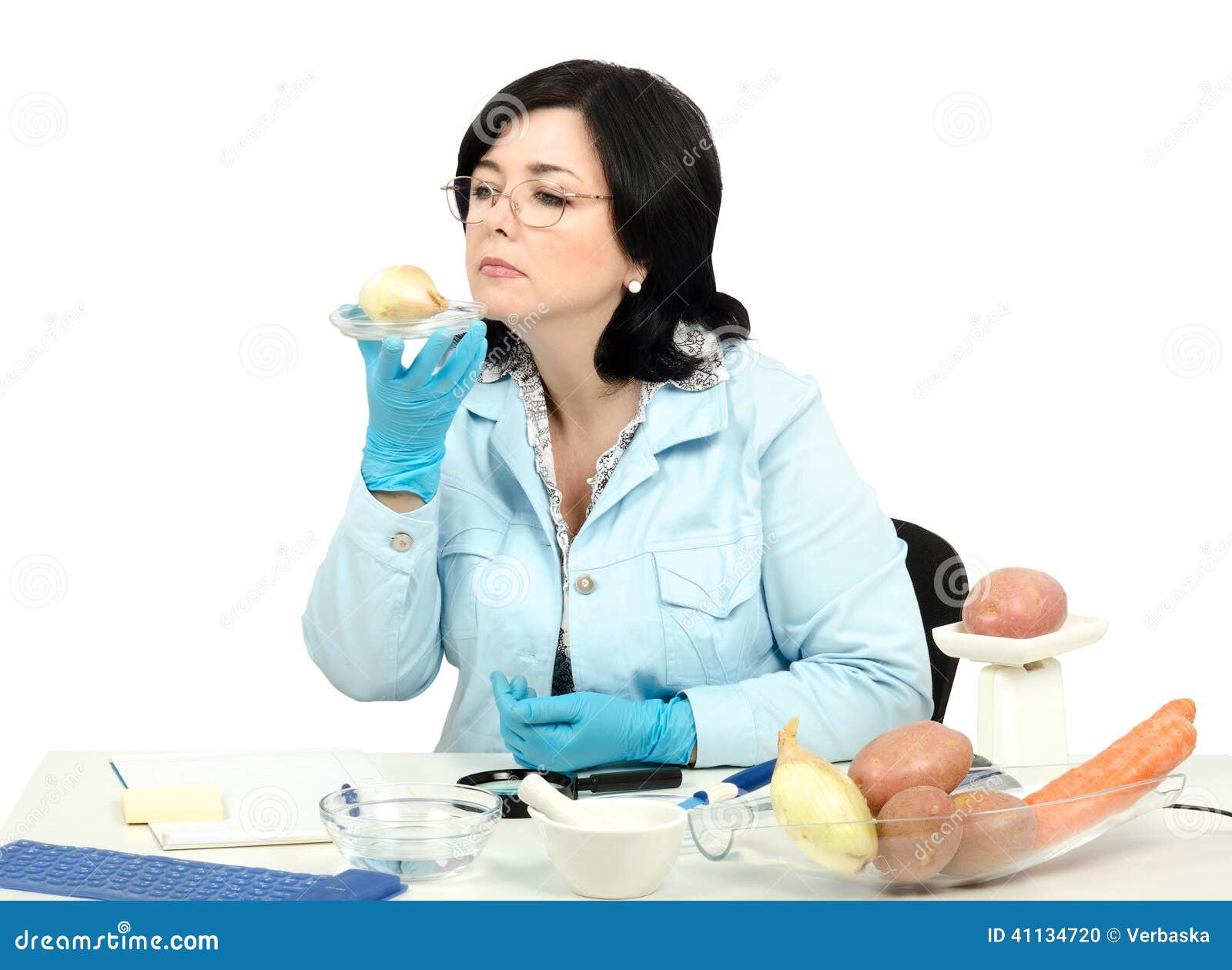 Expert Smelling Onion in Laboratory Stock Photo - Image of agricultural ...