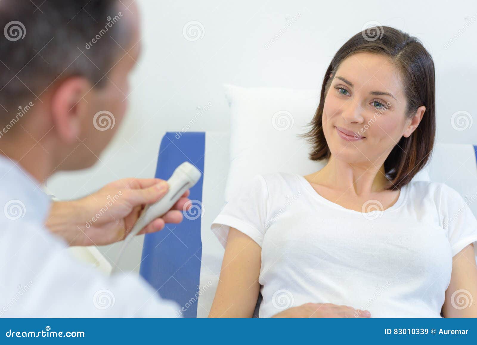 Explanation on How Ultrasound Works Stock Image - Image of practitioner ...