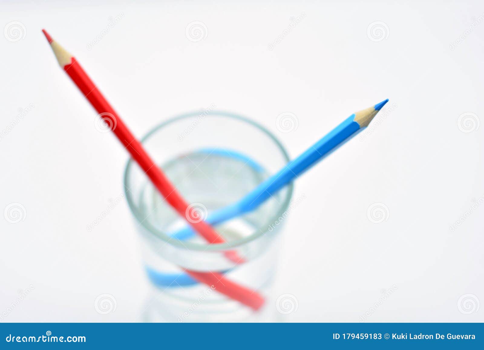 Explanation of Optical Refraction of Light Stock Image - Image of ...