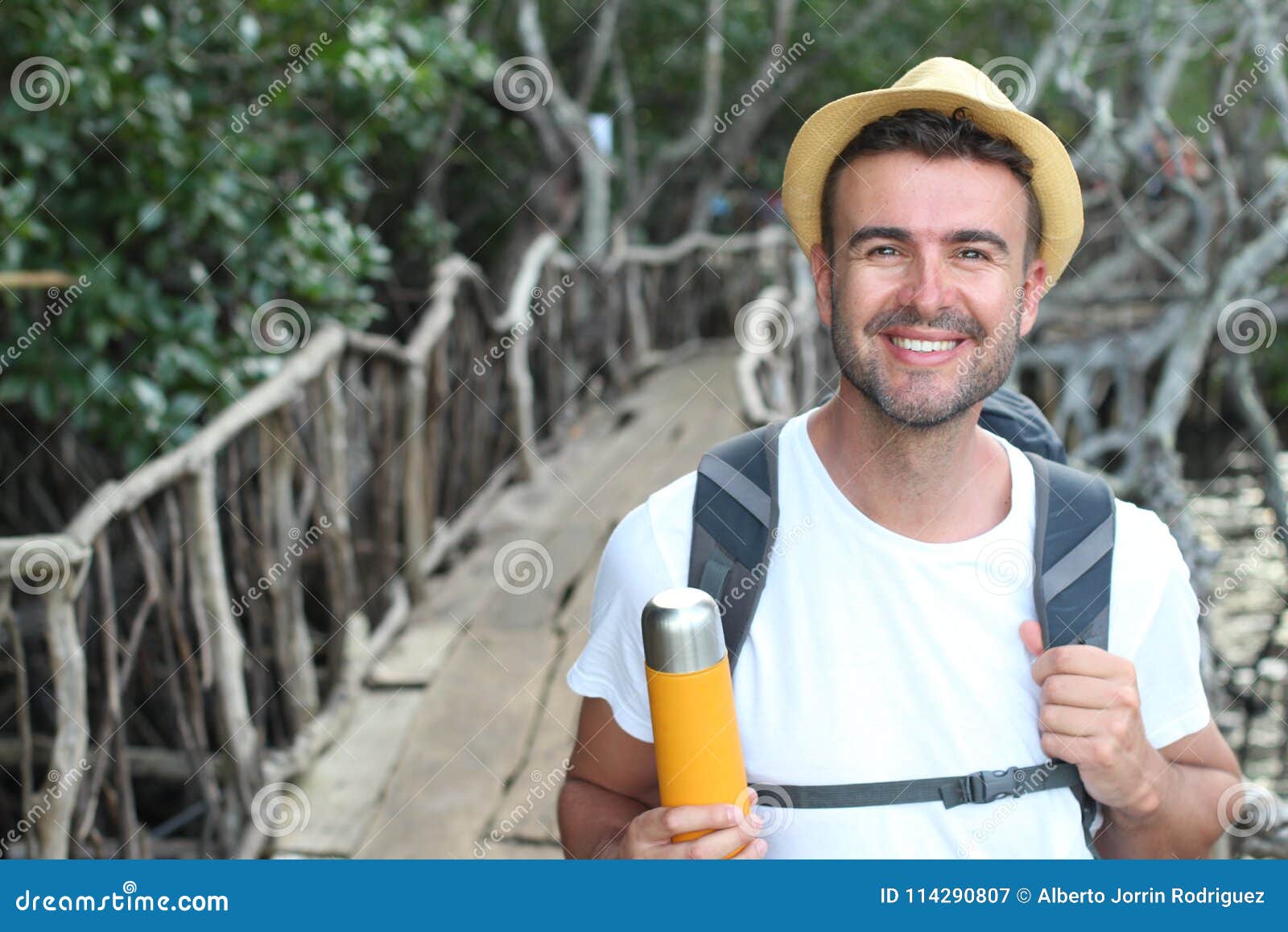 Explorador Aventurero En La Selva Imagen de archivo - Imagen de ...