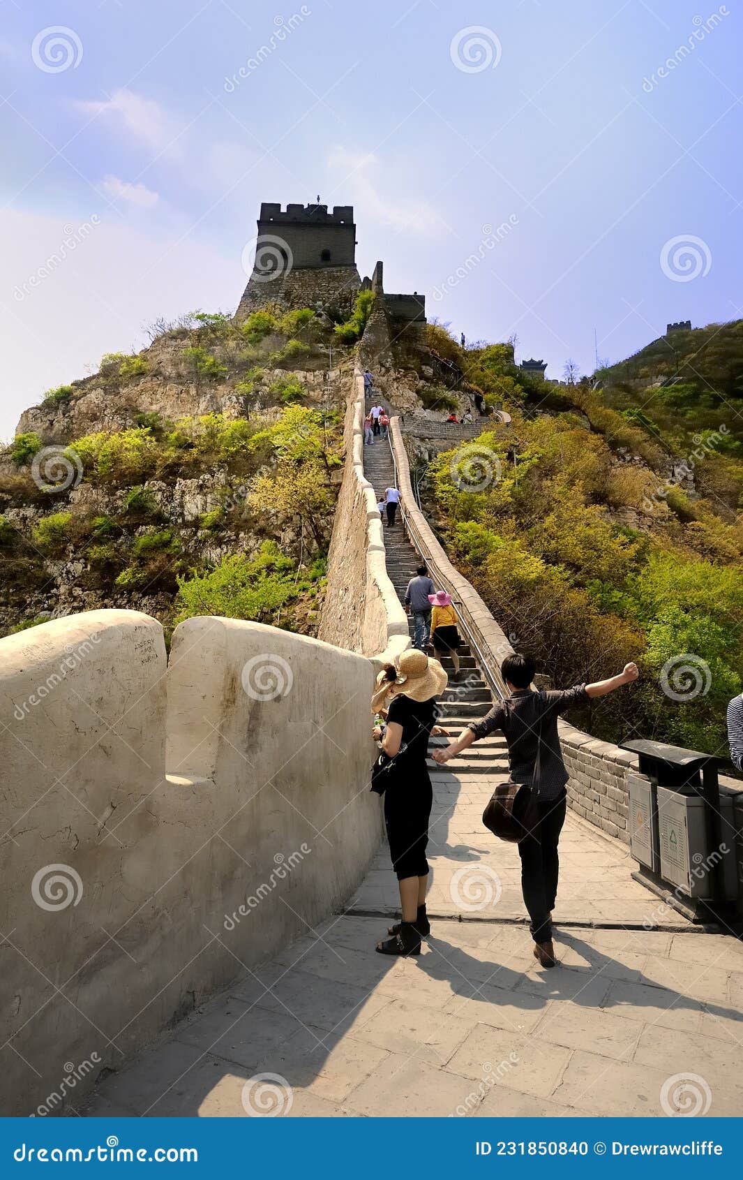 Exploring the Great Wall of China Editorial Image - Image of defense ...