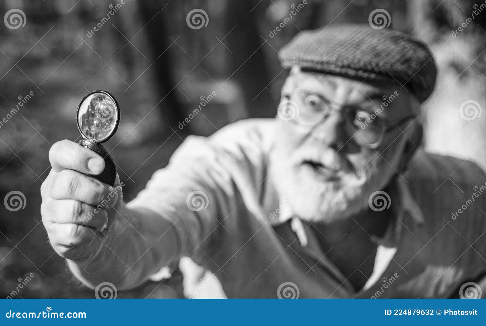 Exploring with Magnifying Glass. Research Activity. Putting Under ...