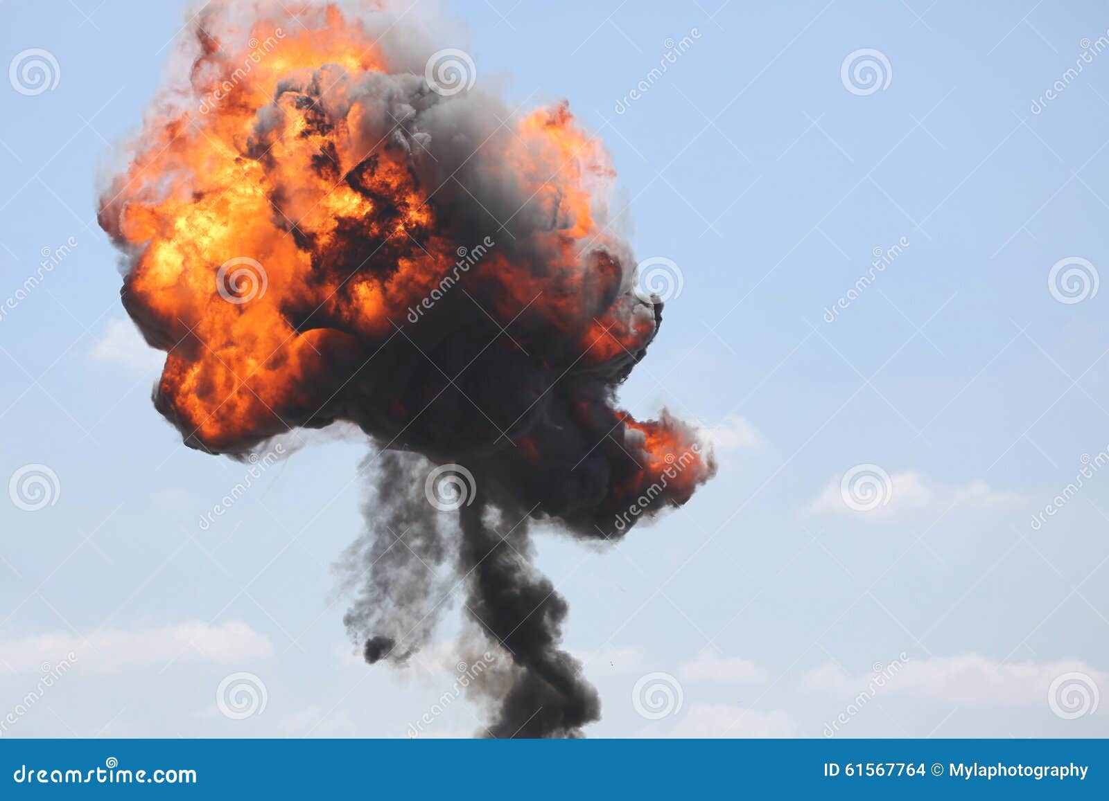 Explosie stock foto. Image of armageddon, blauw, explodeer - 61567764