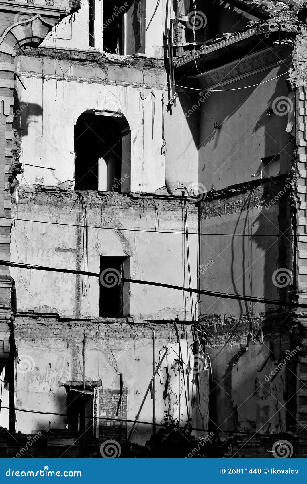 Explosion Destroyed Building Stock Photo - Image of destroyed, crash ...