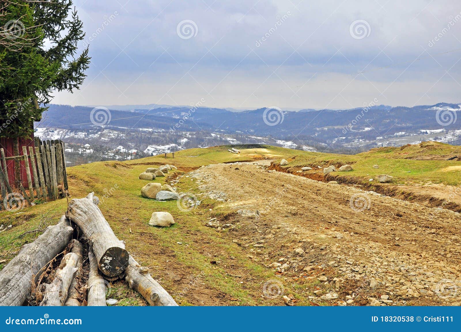 Explotación de madera foto de archivo. Imagen de cubo - 18320538