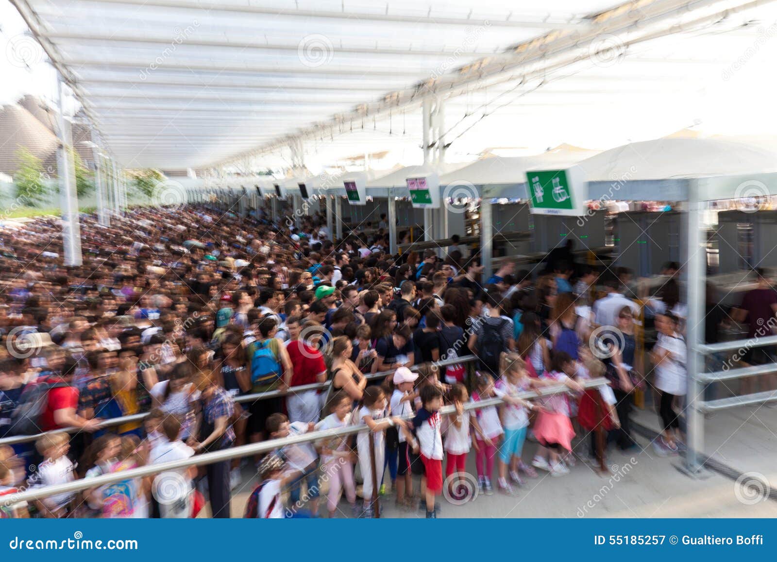 Expo crowd editorial photography. Image of milan, entrance - 55185257