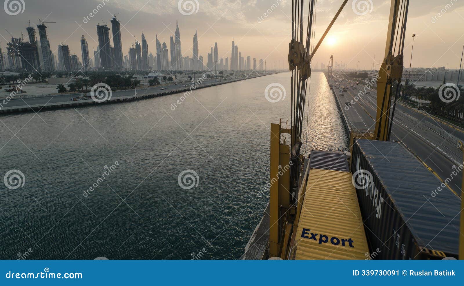 Export Container: Sturdy Shipping Box Labeled Export, International ...