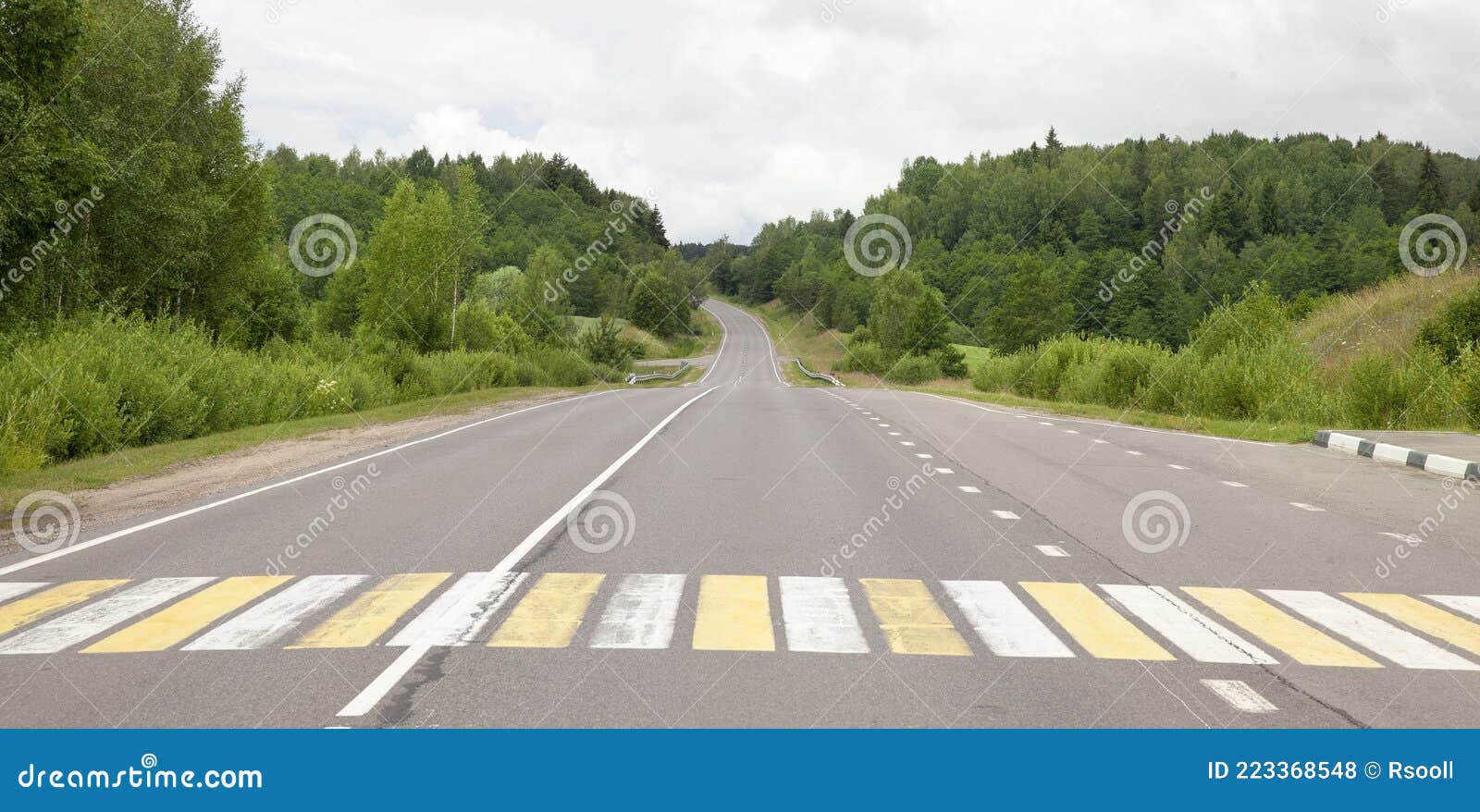 Express road stock photo. Image of view, cloudy, sunlight - 223368548