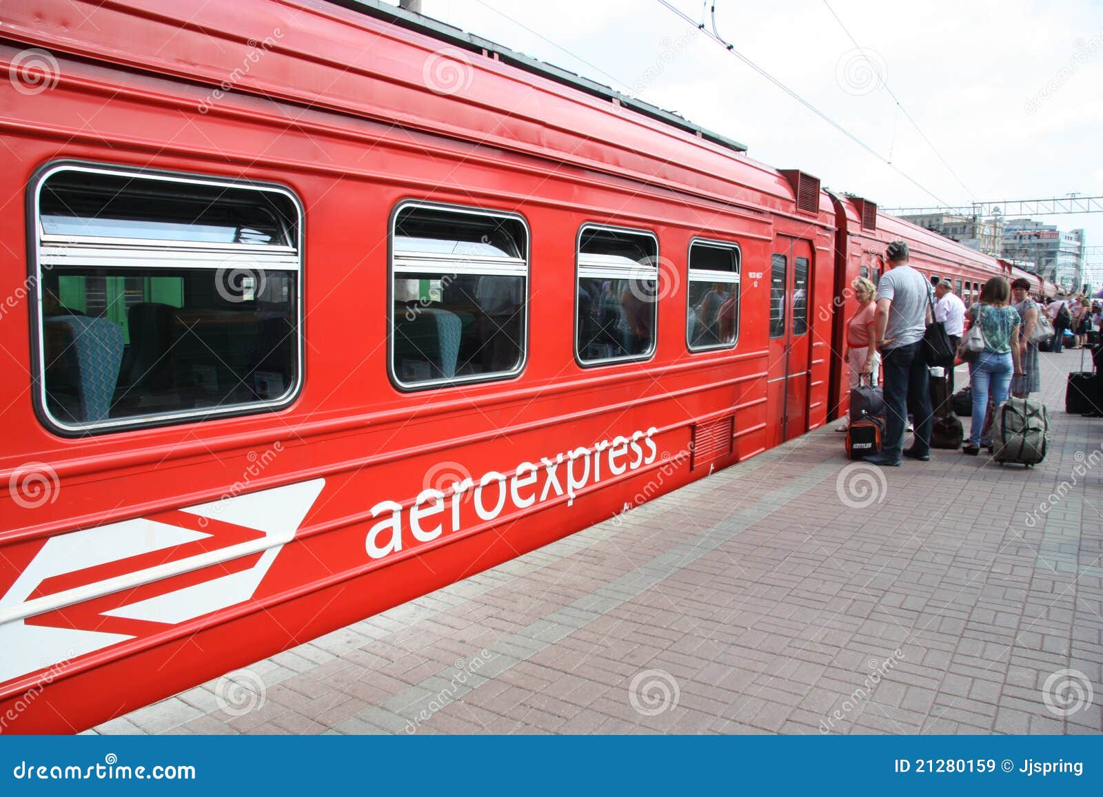 Express train editorial stock image. Image of cable, platform - 21280159