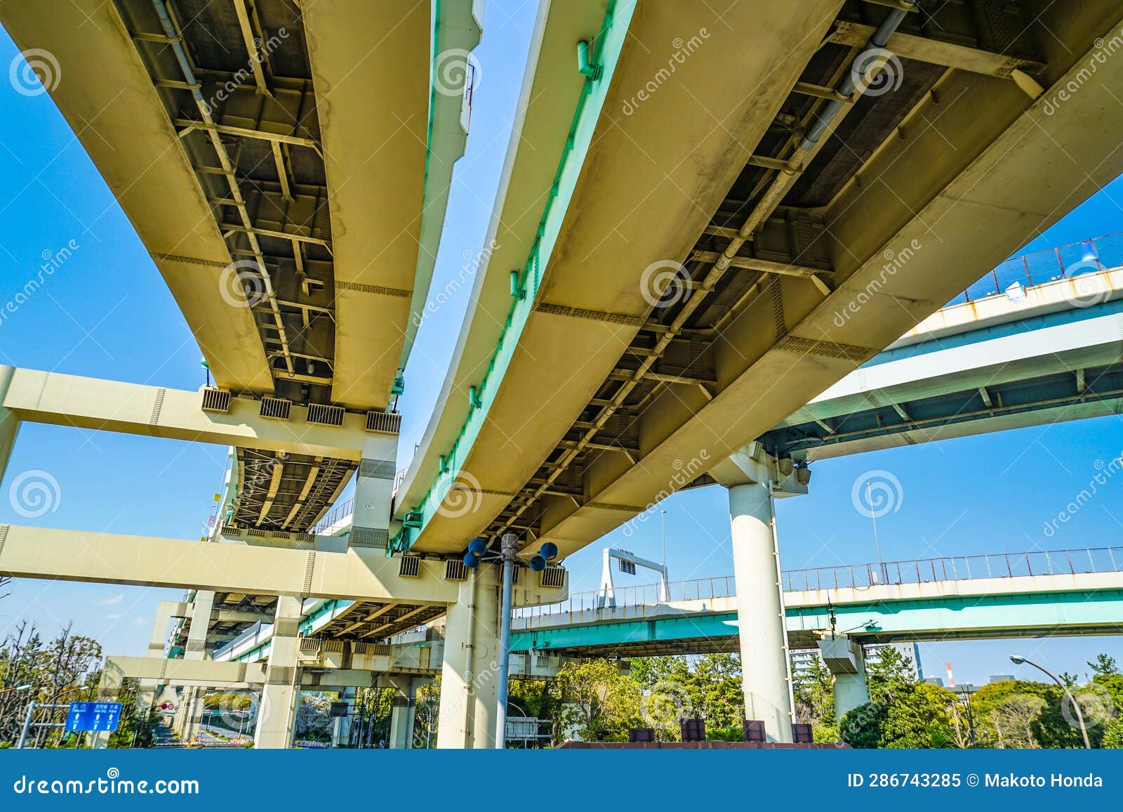 Expressway elevated lines stock image. Image of intersection - 286743285