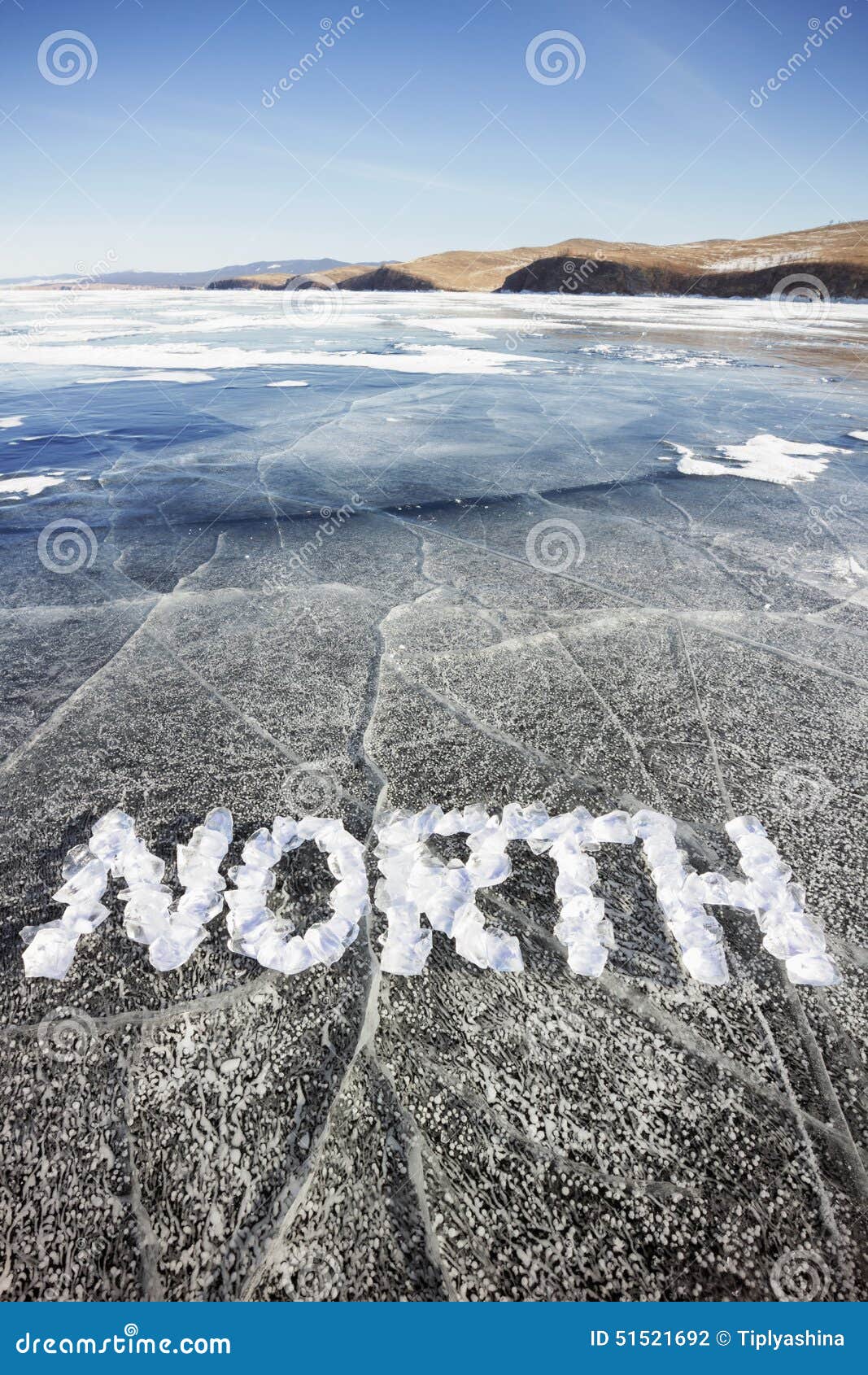 Exprima O Norte, Composto Das Partes De Gelo No Lago Congelado Foto de ...