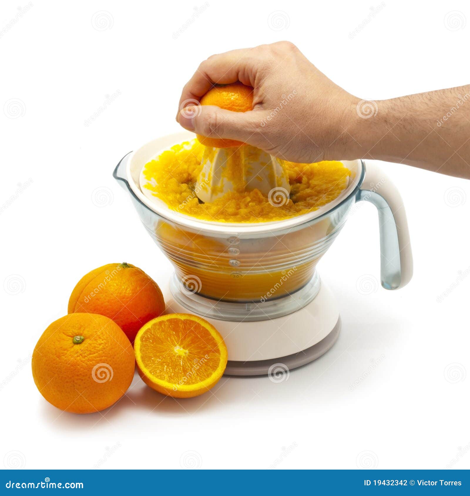 Exprimir El Zumo De Naranja Foto de archivo - Imagen de crudo, cierre ...