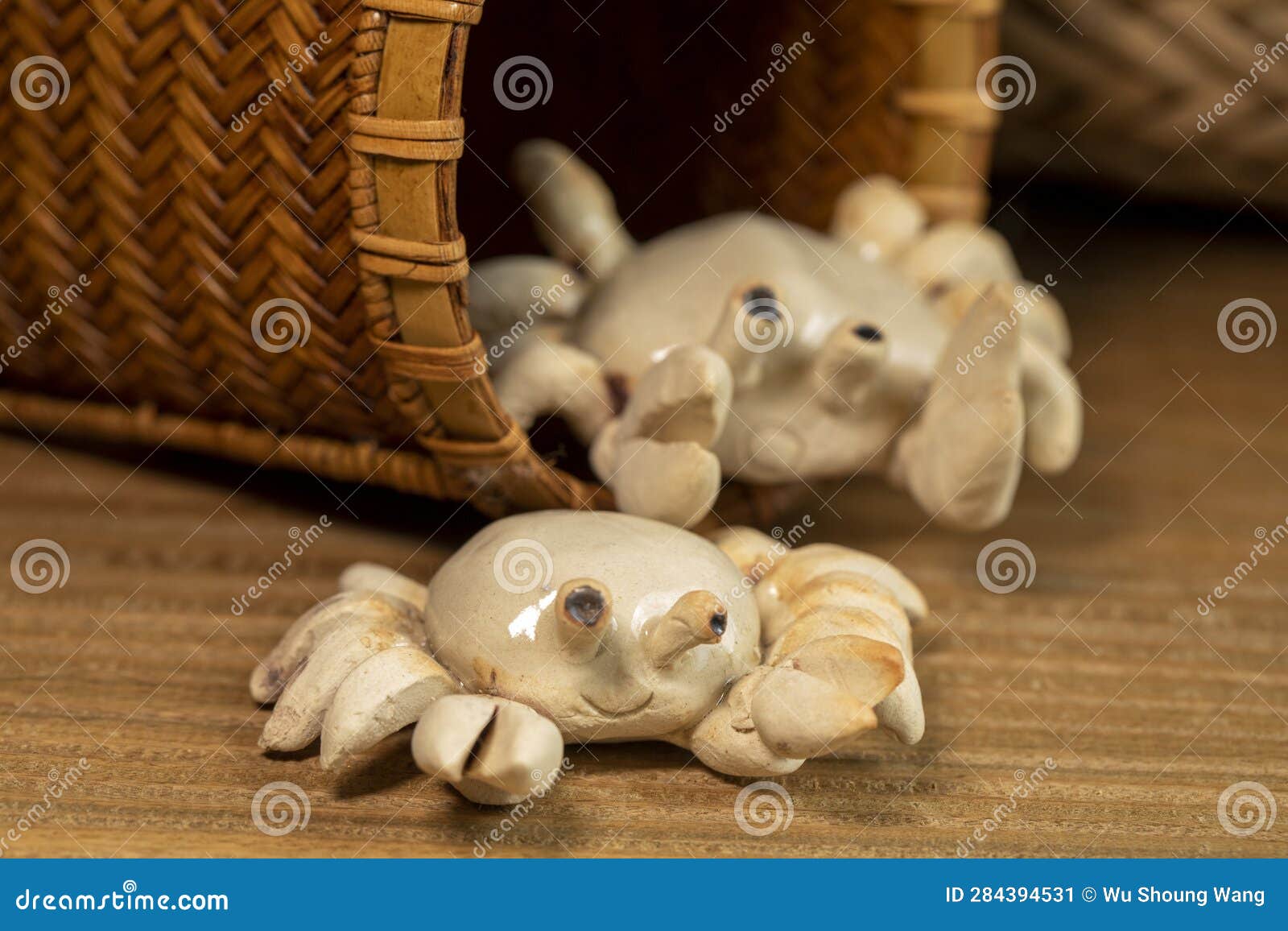 Exquisite, Handmade, Pottery, Crab, Bamboo Weaving, Basket Stock Image ...