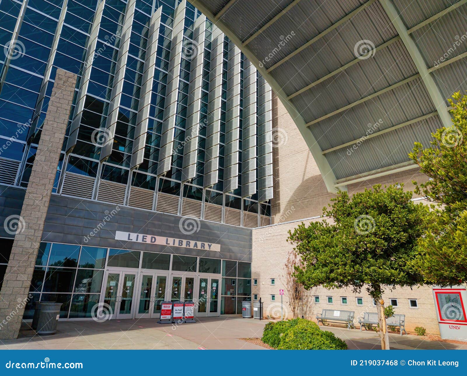 Exteior View of the UNLV Lied Library Editorial Stock Photo - Image of ...