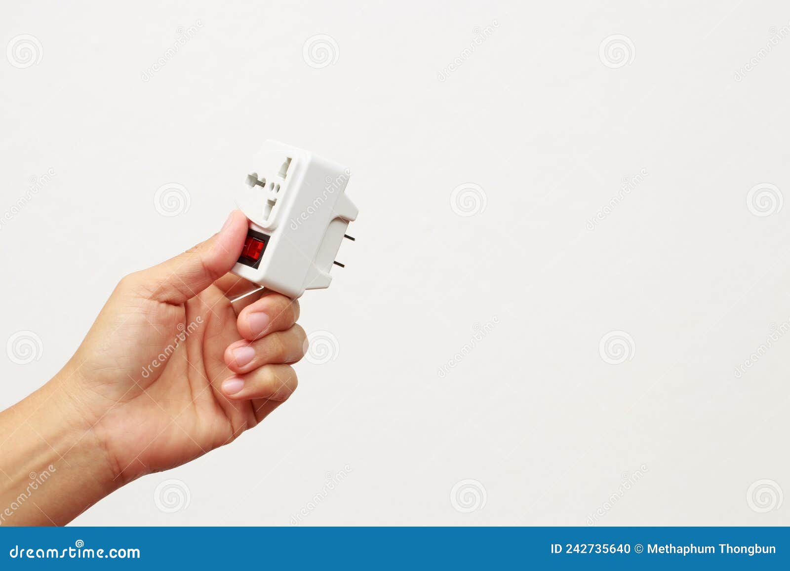 An Extension Socket is a Device that Consists of Several Components ...