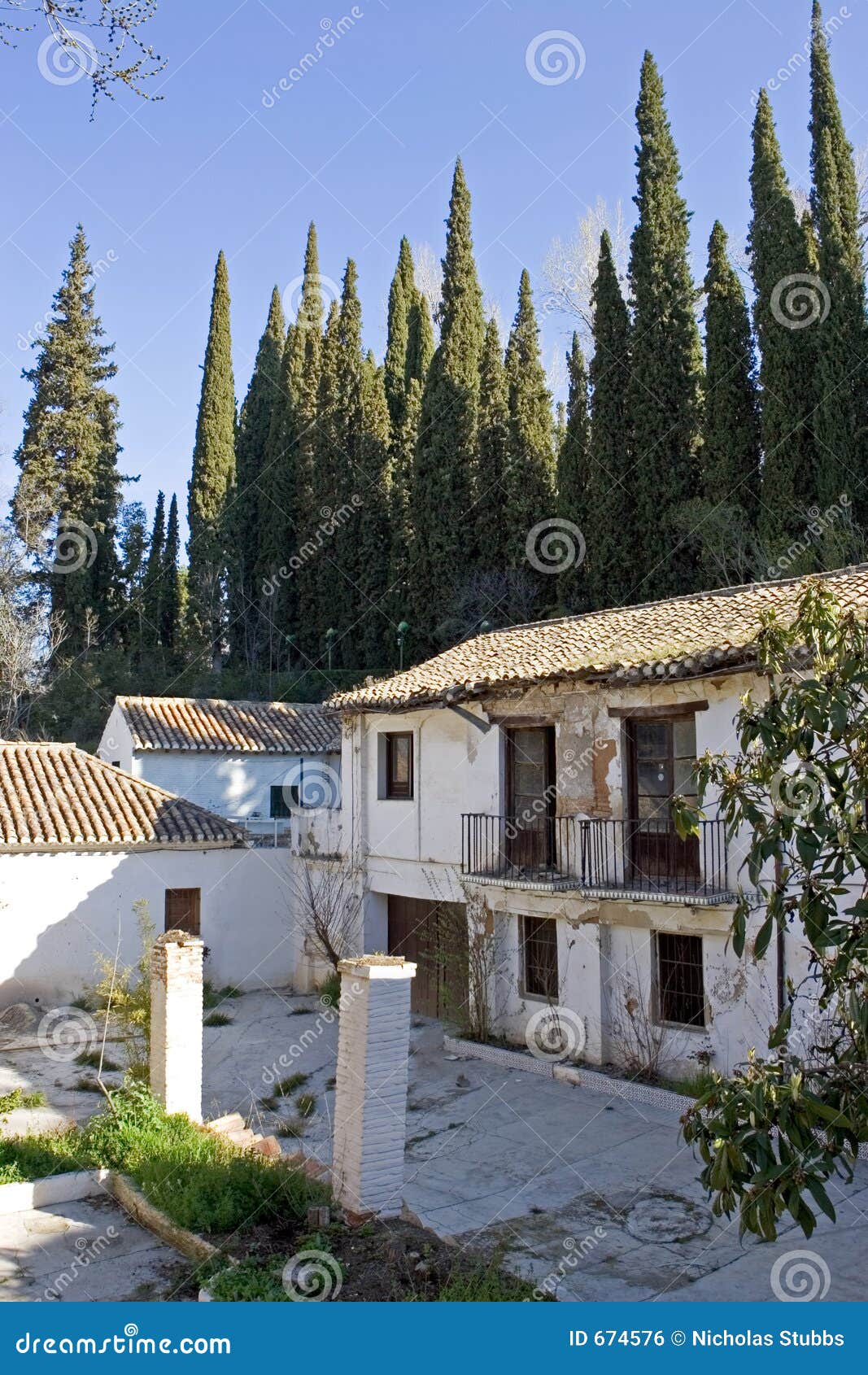 Exterior of Alhambra Palace in Granada Stock Photo - Image of andalucia ...