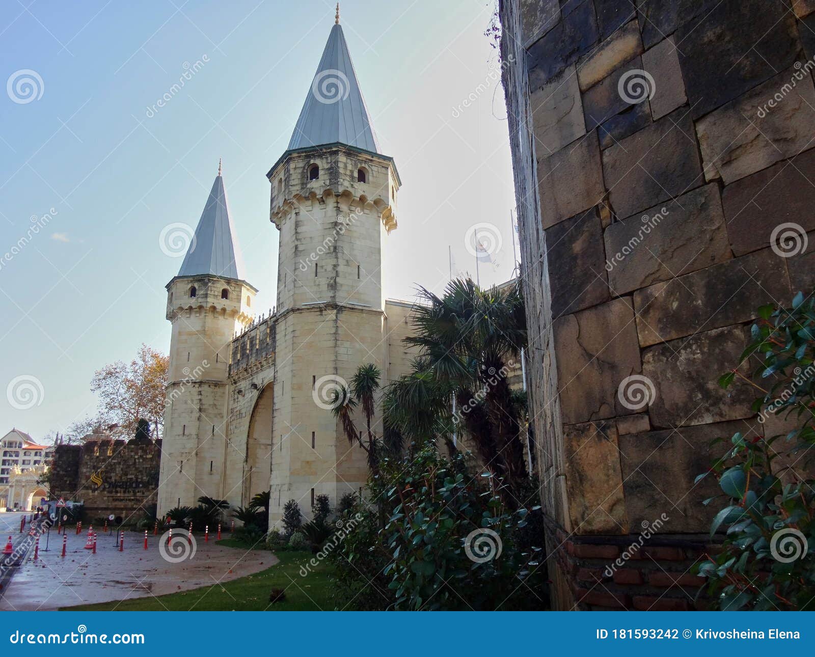 Exterior of the Facade of a Pompous Rich Building on a Sunny Day Stock ...