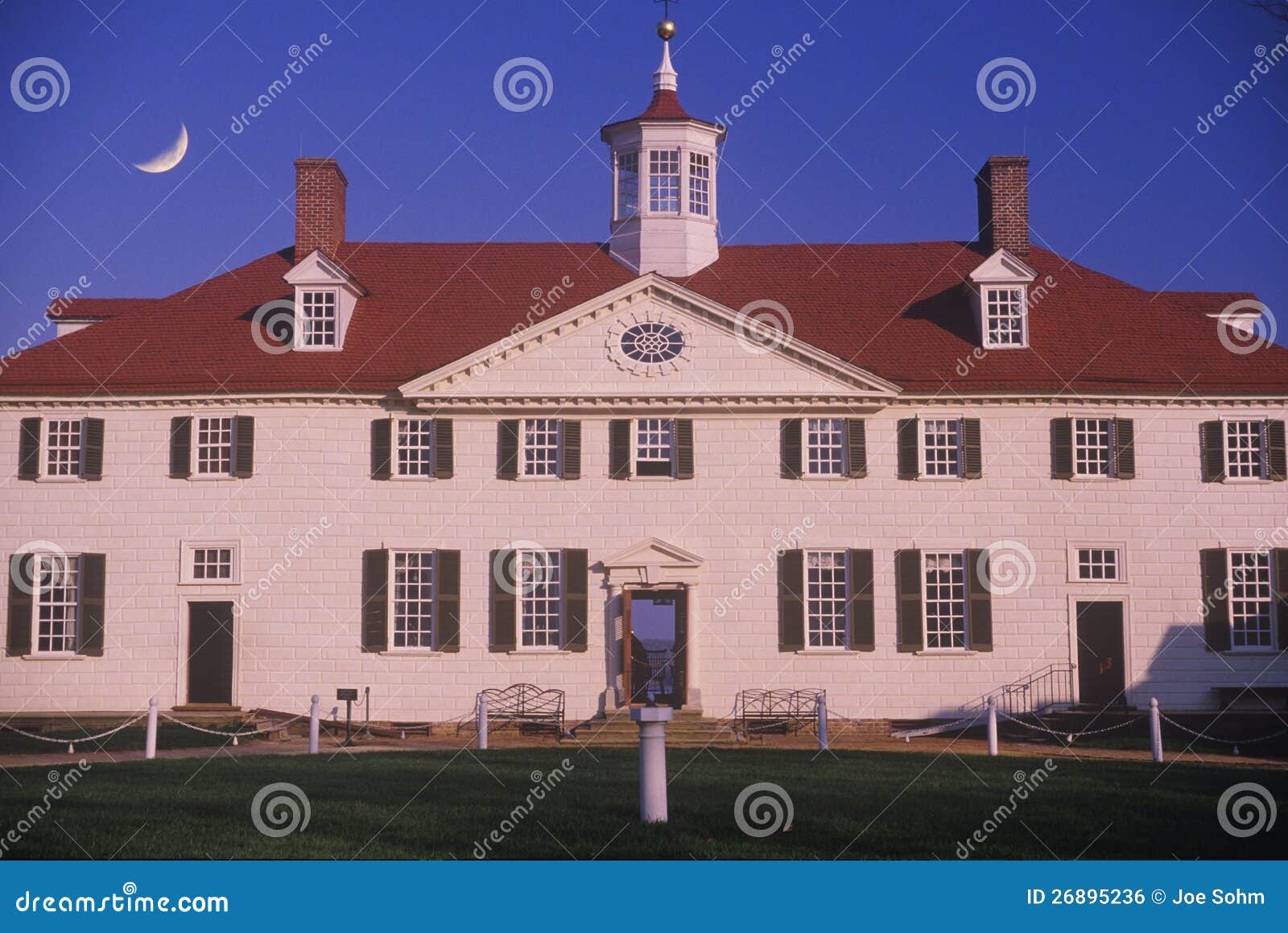 Exterior of Mt. Vernon stock photo. Image of america - 26895236