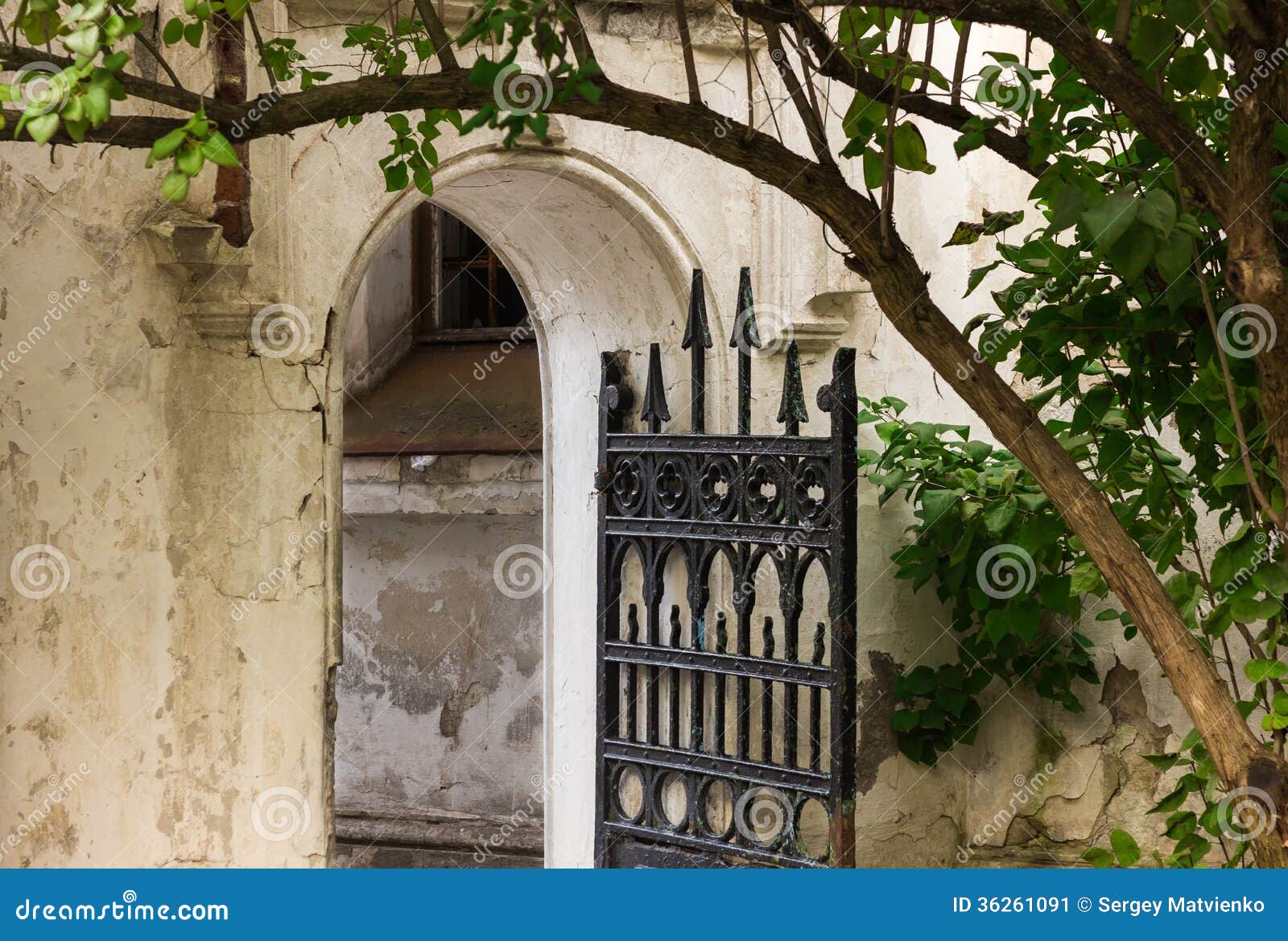 Old house with iron gate stock image. Image of ornate - 36261091