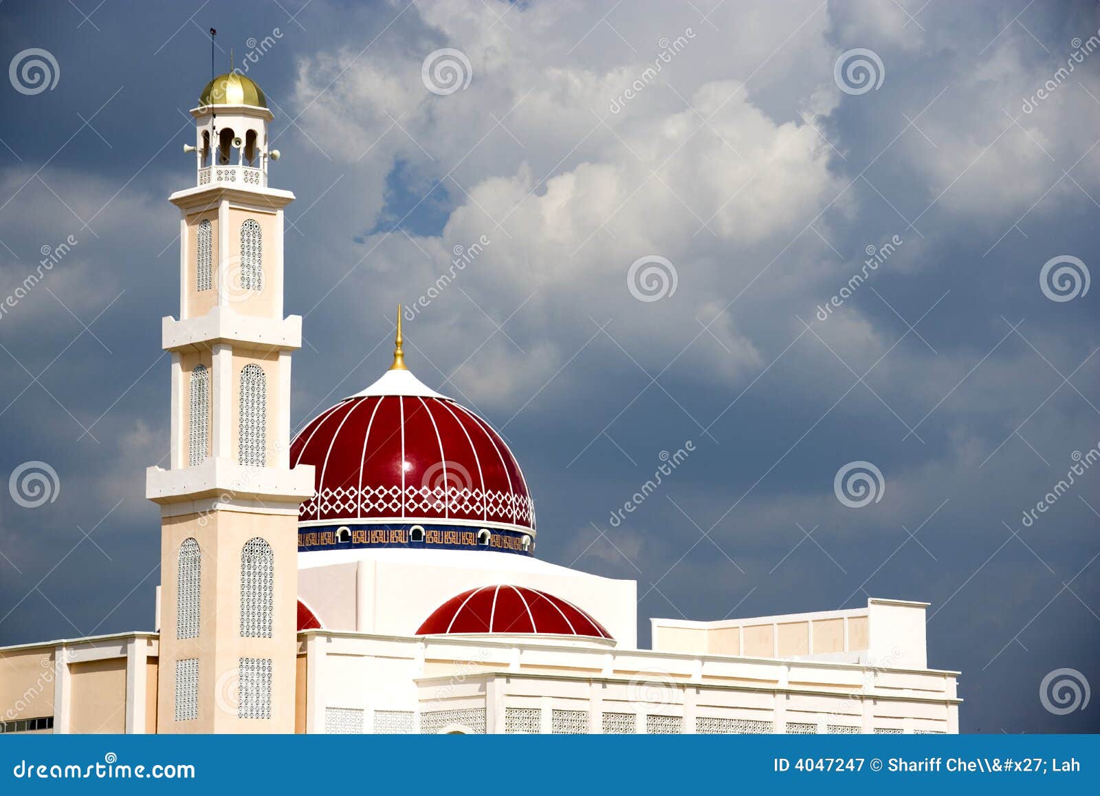 Exterior Red Domed Mosque Stock Photos - Free & Royalty-Free Stock ...