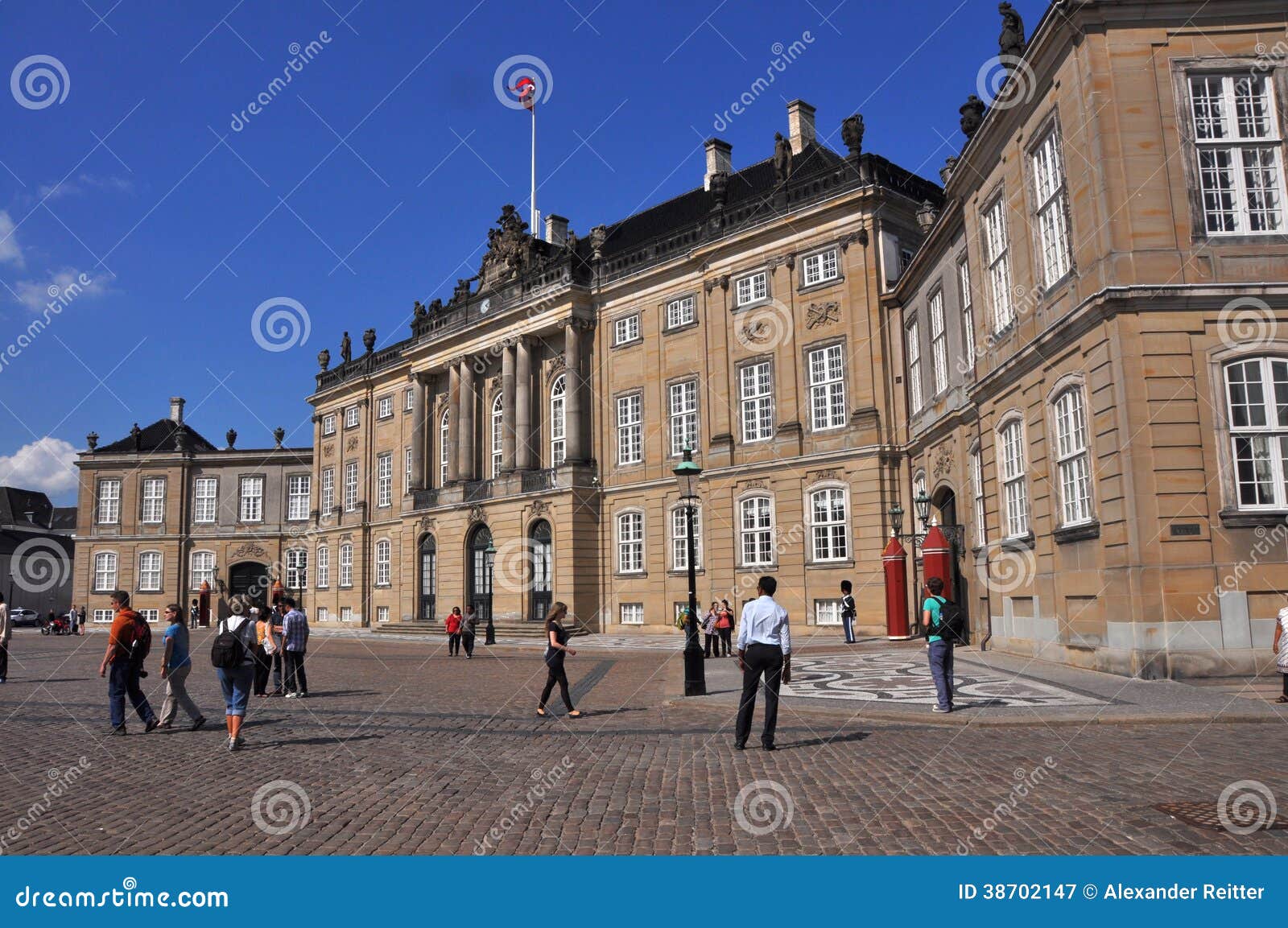 Exterior View of Amalienborg Palace, Copenhagen Editorial Photography ...
