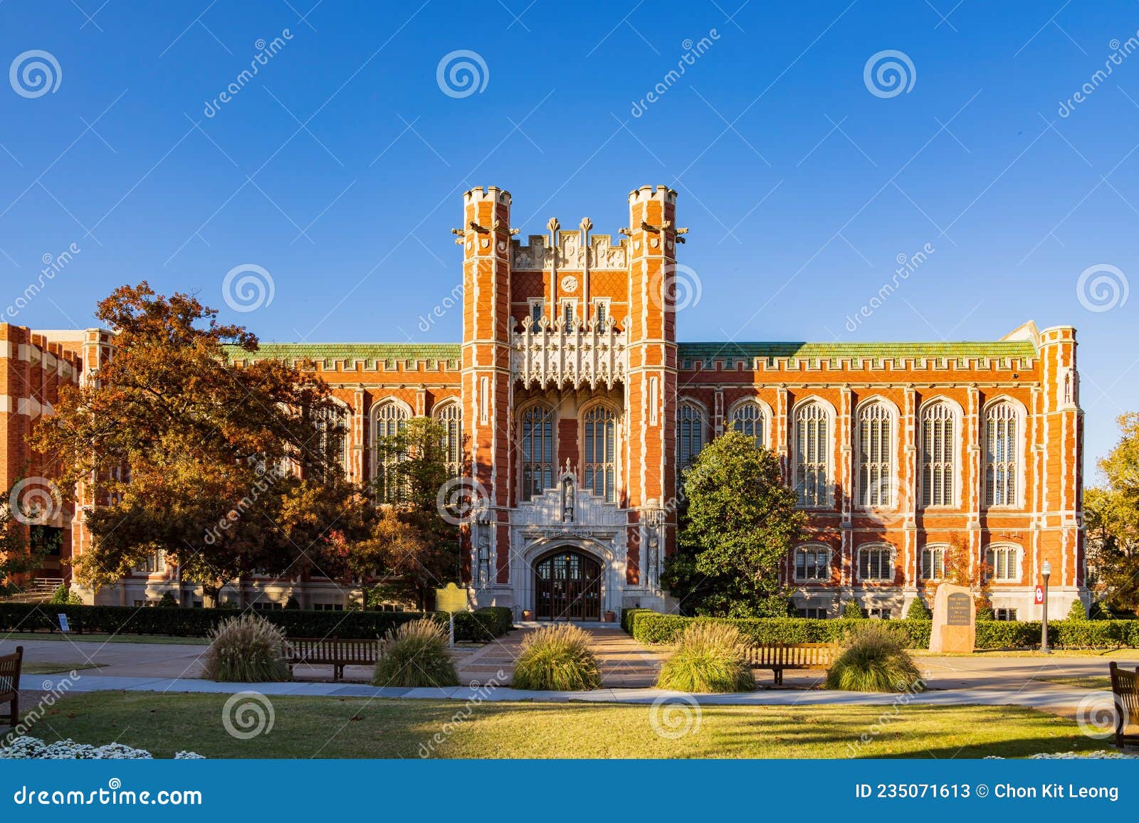 Exterior View of the Bizzell Memorial Library Editorial Stock Photo ...