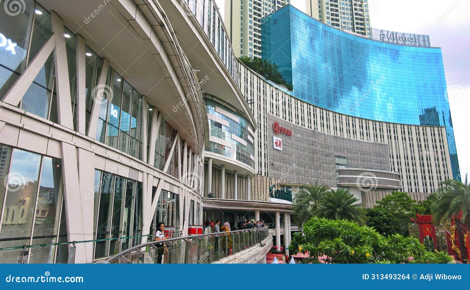 Exterior View of the Central Park Mall Jakarta Building Editorial Stock ...