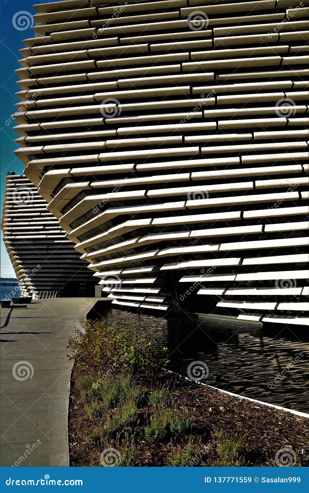 Landmarks of Scotland - Riverside Architecture in Dundee Editorial ...