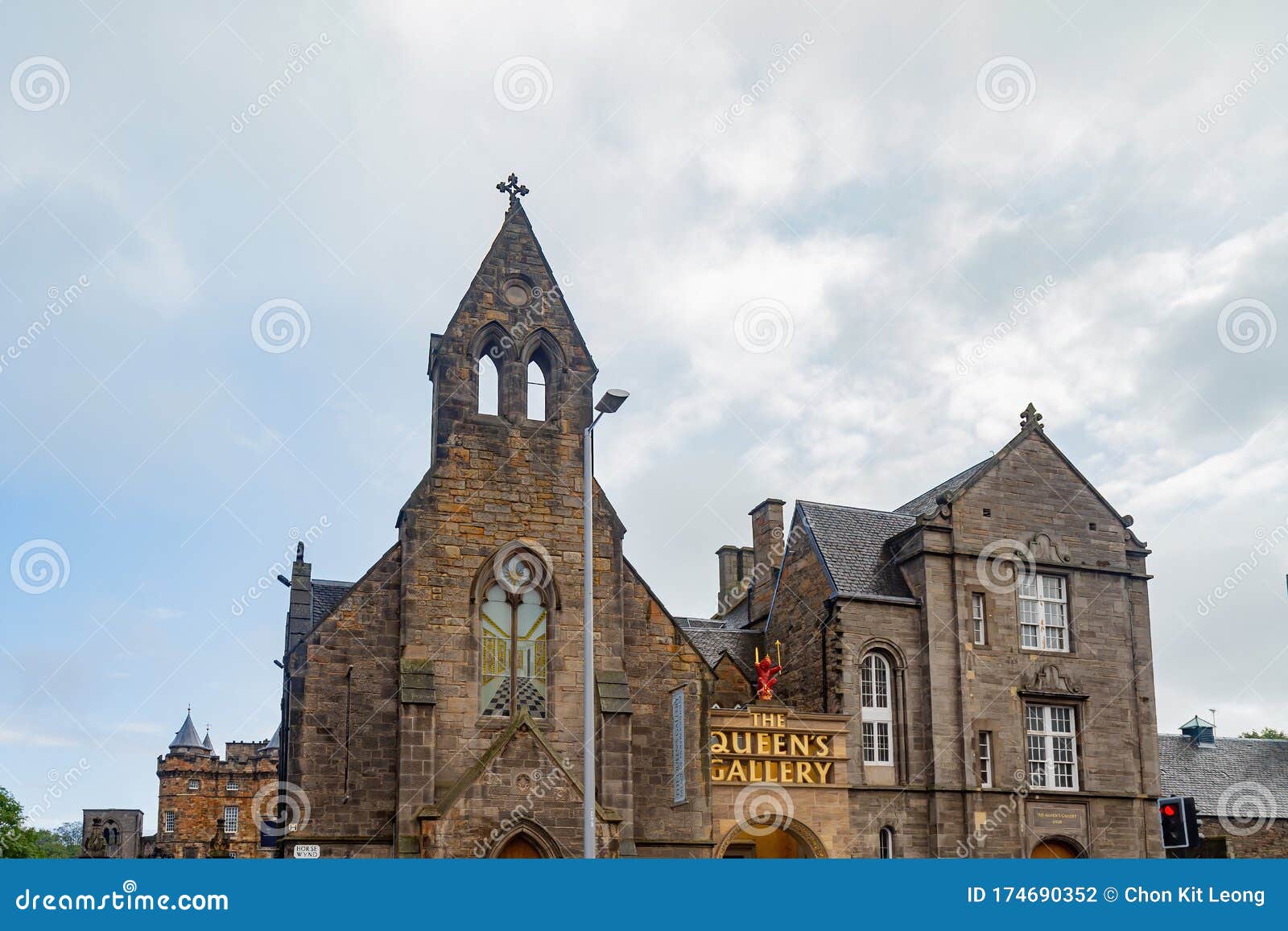 Exterior View of the Queen S Gallery Editorial Photography - Image of ...