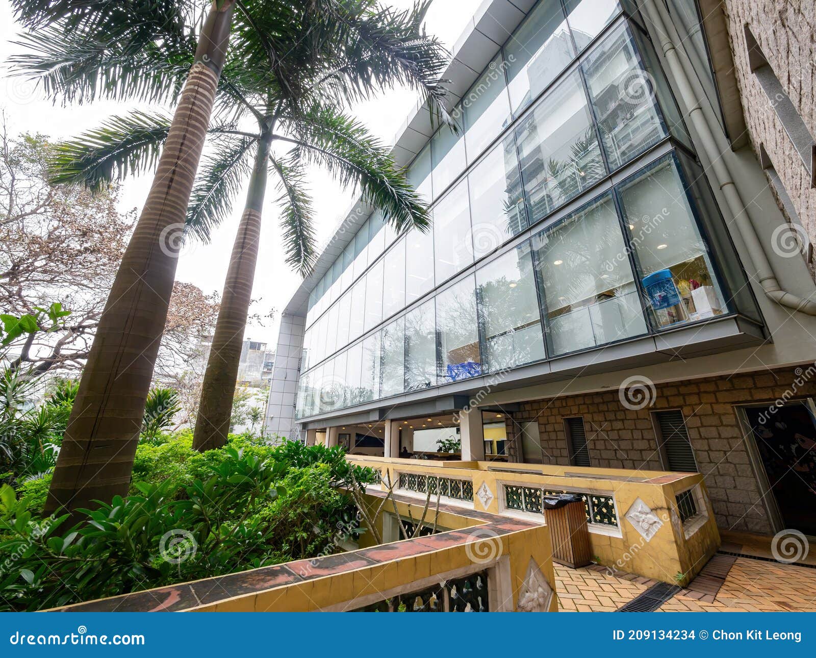 Exterior View of the Sir Robert Ho Tung Library Editorial Stock Image ...