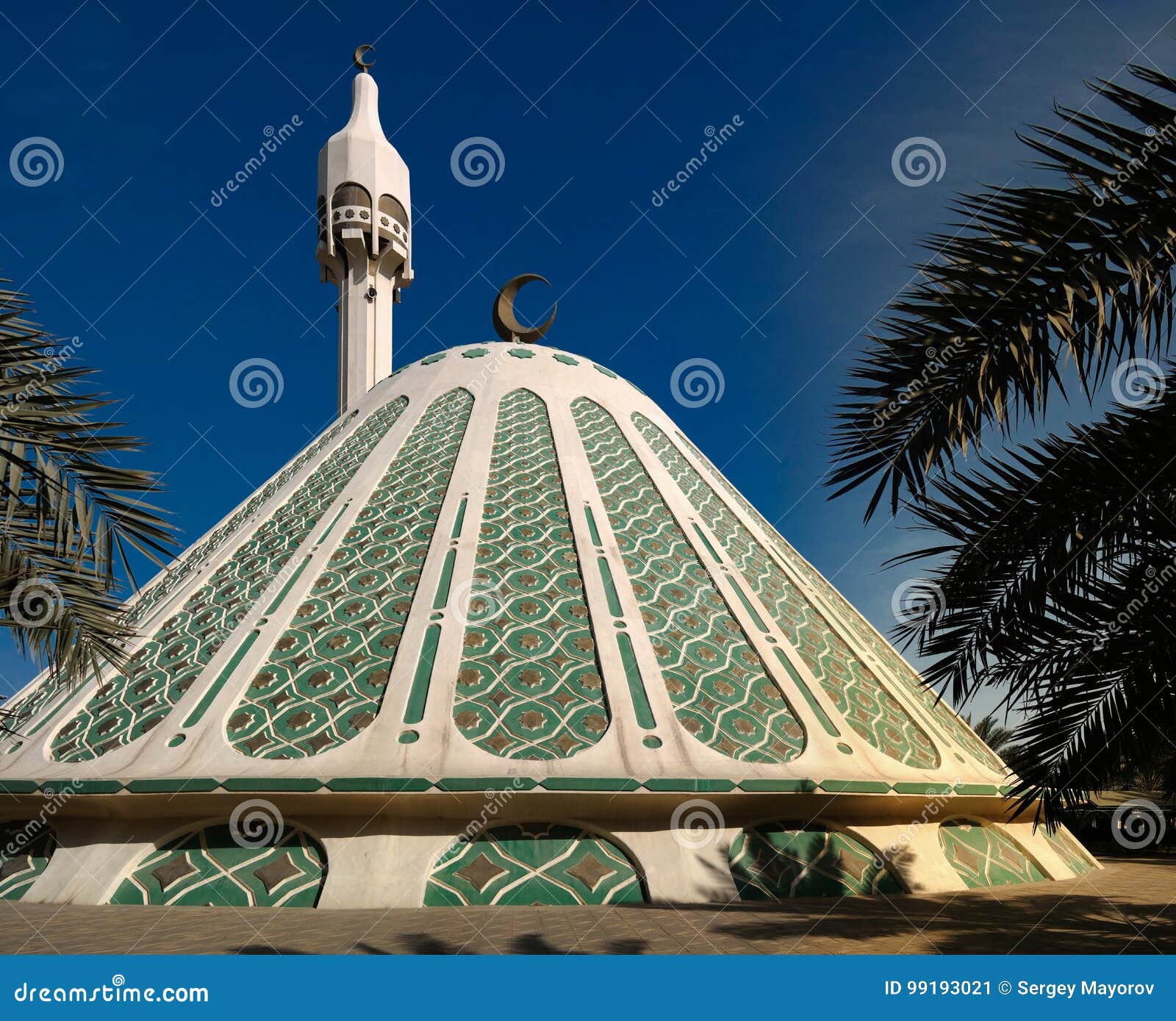 Exterior View To Fatima Mosque, Kuwait Stock Image - Image of arabia ...