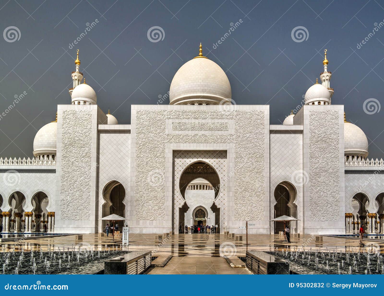 Exterior View To Sheikh Zayed Mosque, Abu-Dhabi, UAE Editorial ...