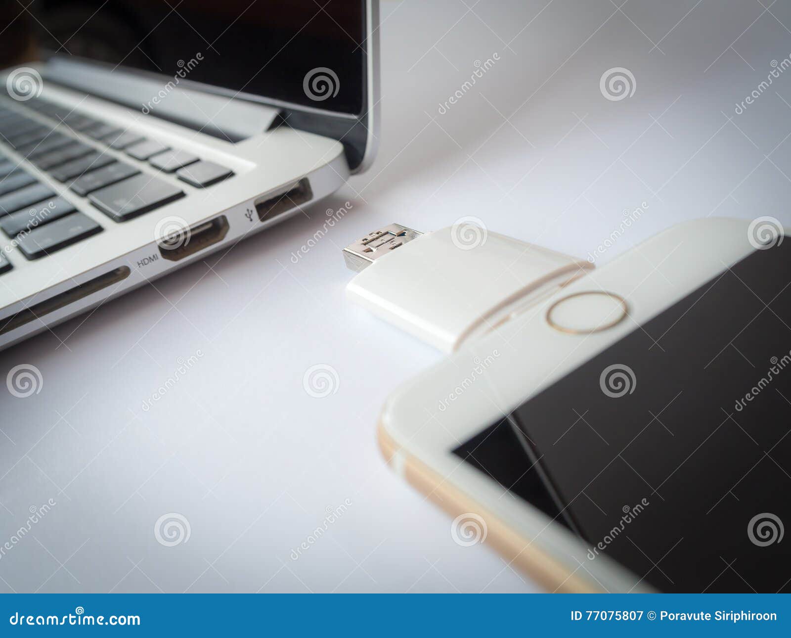 External Storage Transfering with IPhone and Macbook Editorial ...