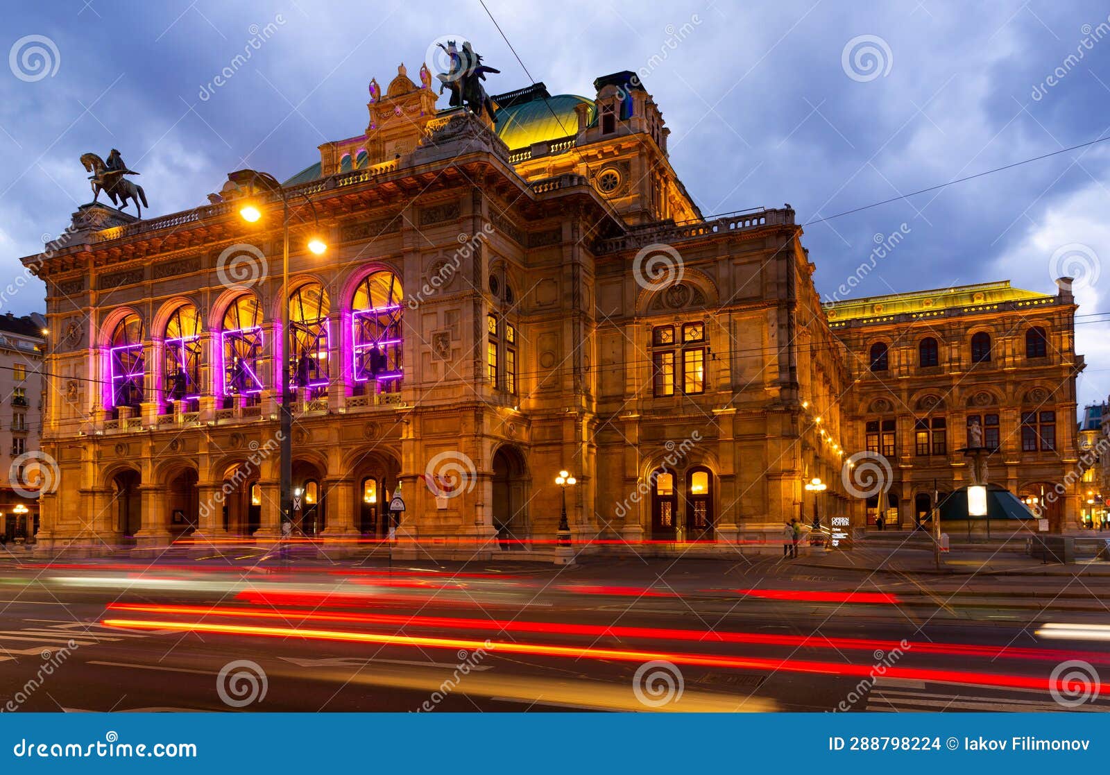 External View of Vienna State Opera in Evening Editorial Stock Image ...