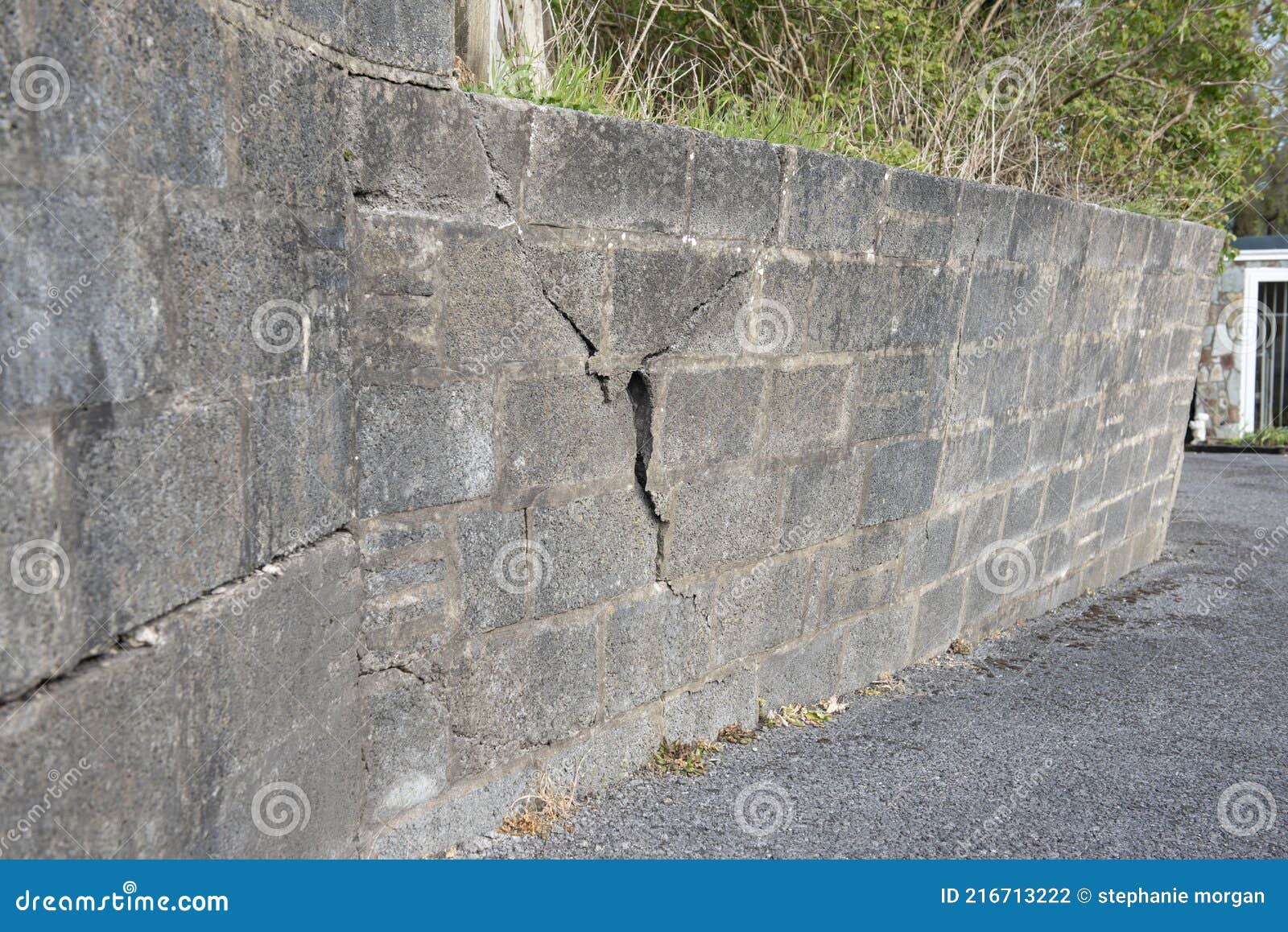 Wall Falling Due To Large Crack in Bricks Stock Photo - Image of home ...