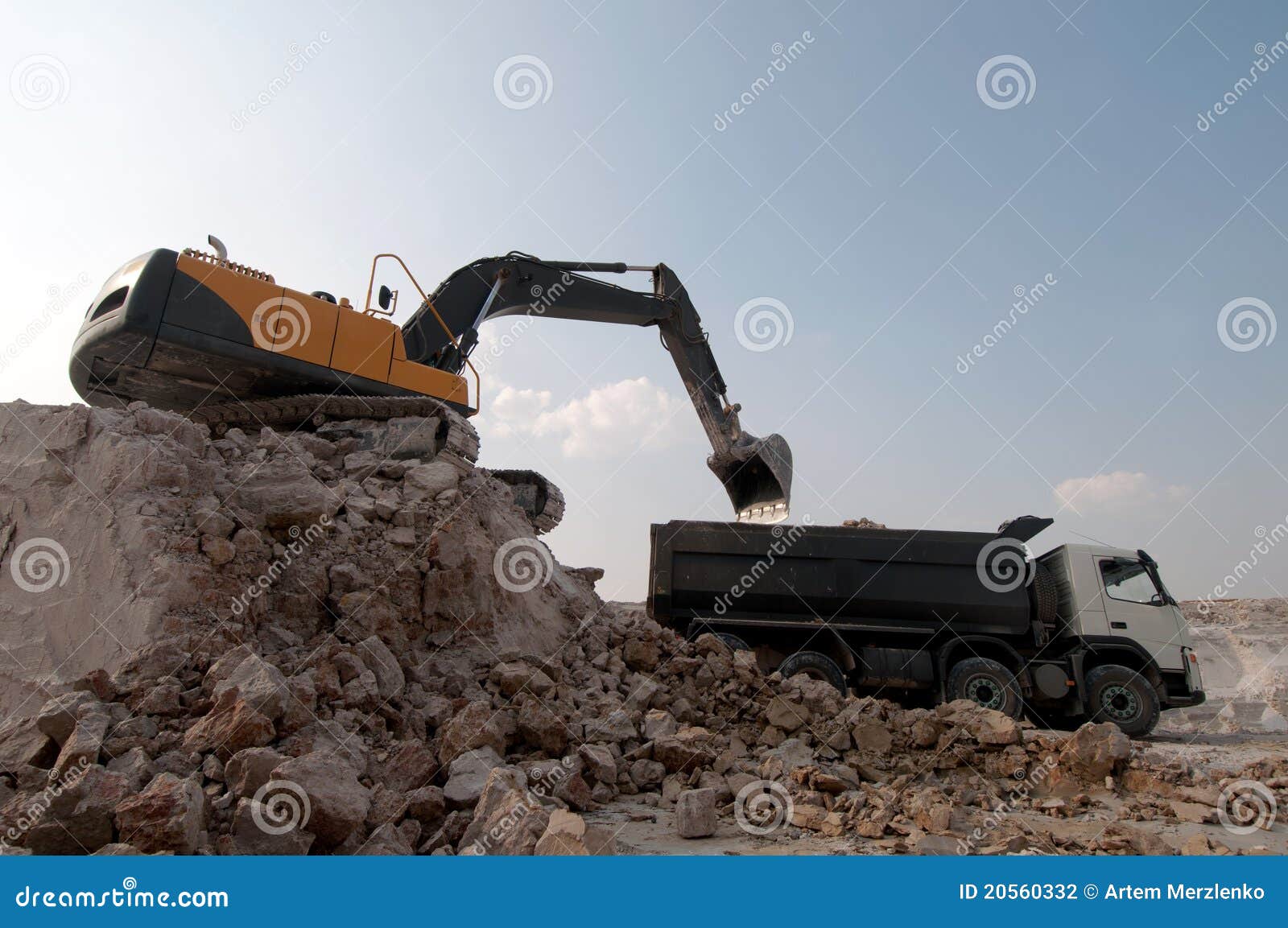 Extraction of clay stock photo. Image of gravel, machinery - 20560332