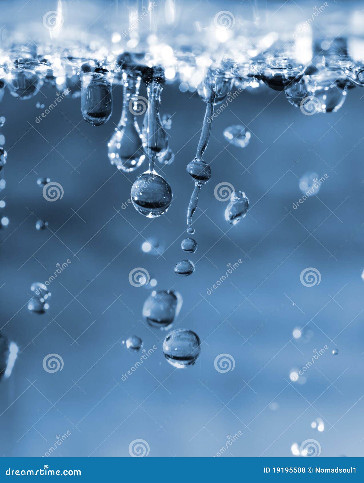 Extranahaufnahme Der Wassertropfen Stockfoto - Bild von oberfläche ...