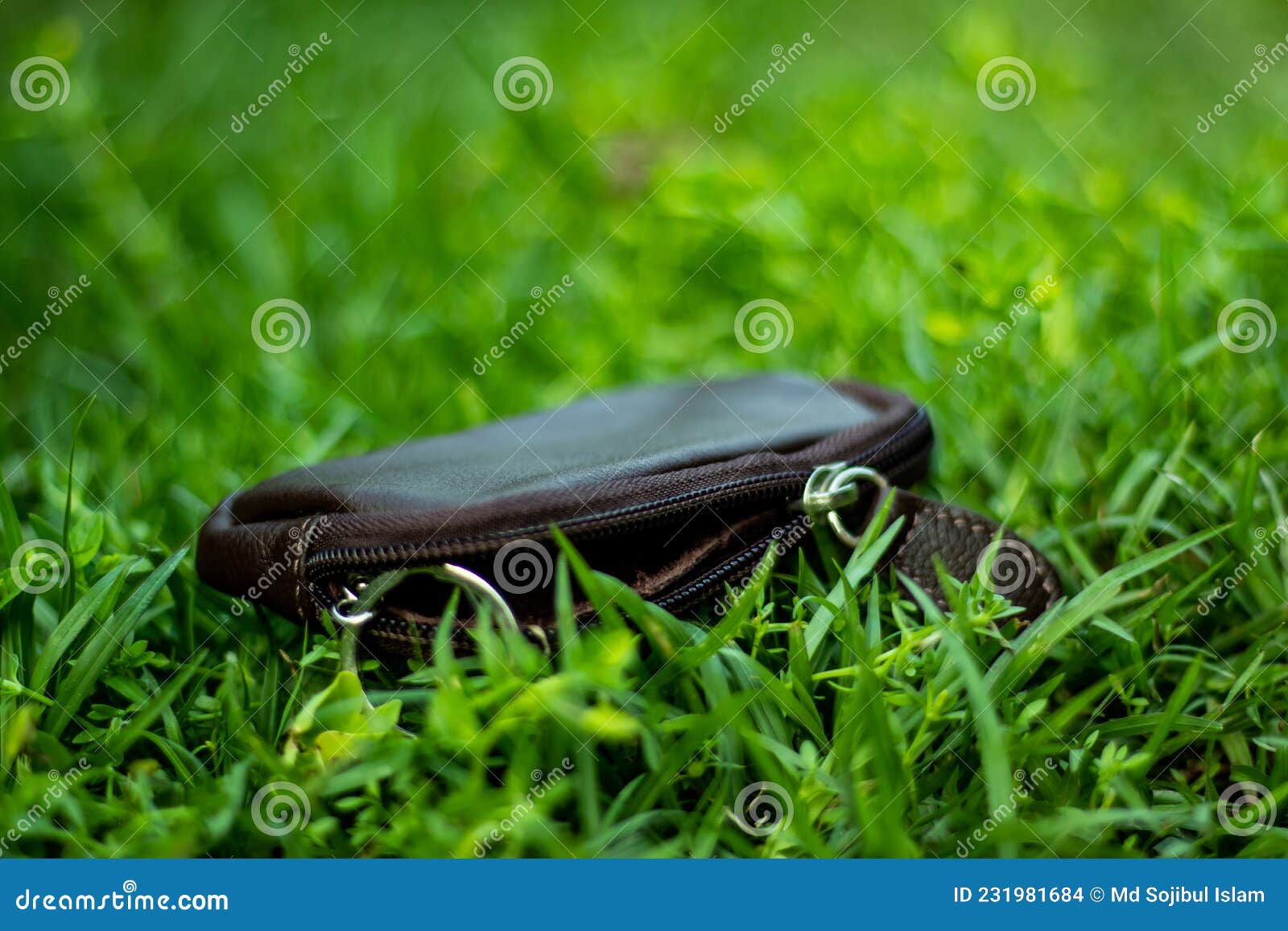 Extraordinarily Beautiful Key Ring Bag or Smart Leather Key Holder ...