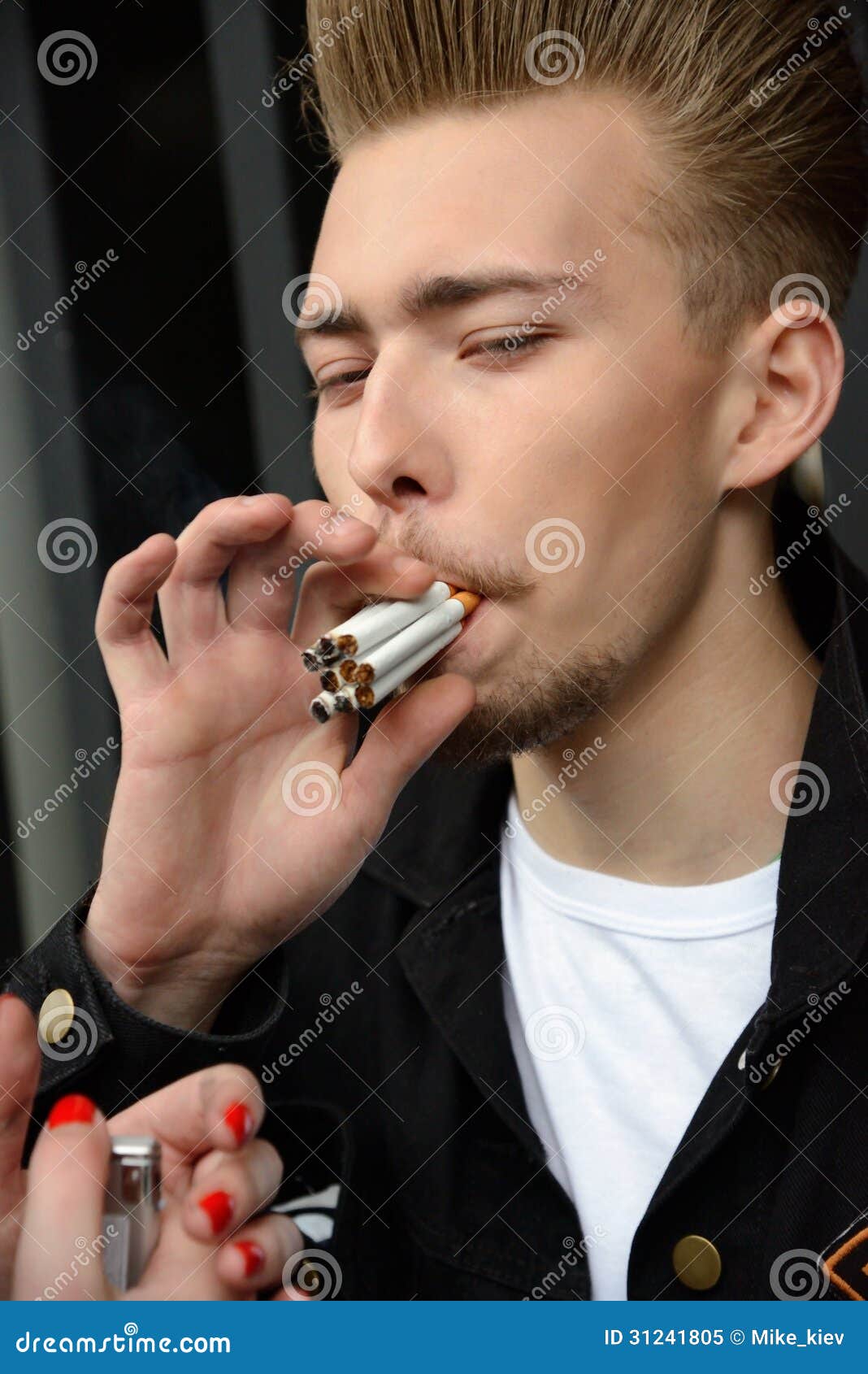 Extremal smoker stock image. Image of cigarette, expression - 31241805