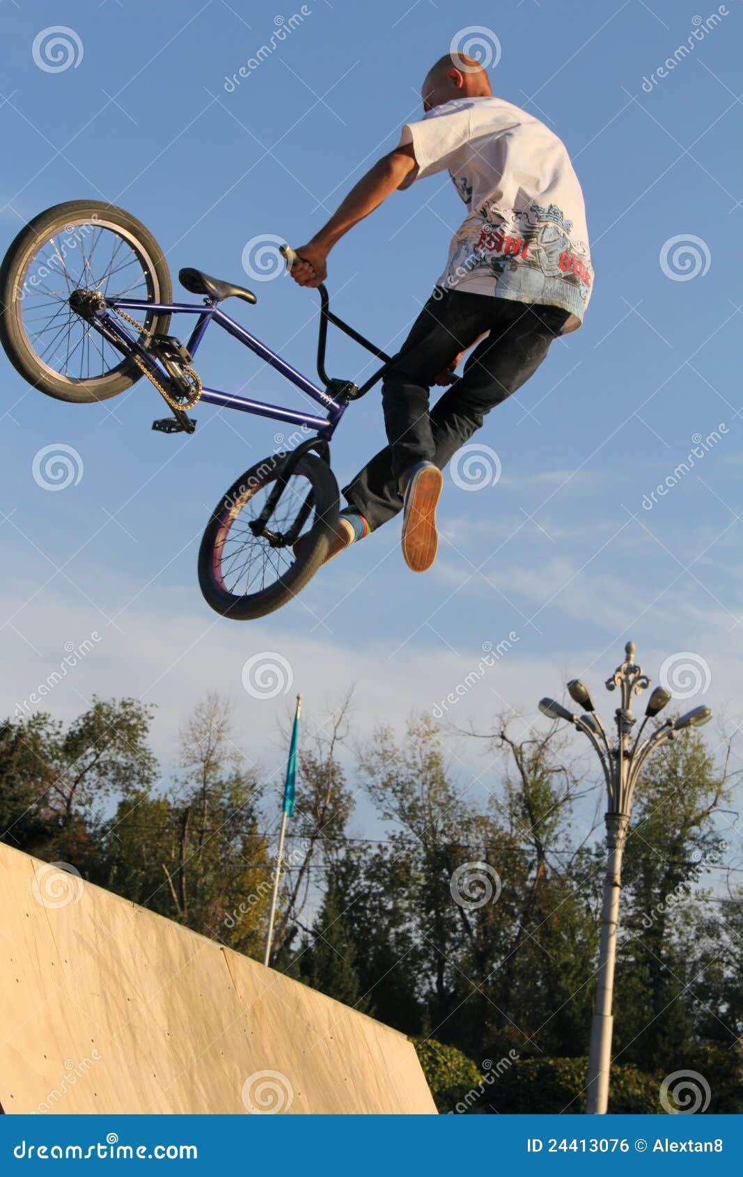 Extreme biker BMX cycling stock photo. Image of healthy - 24413076