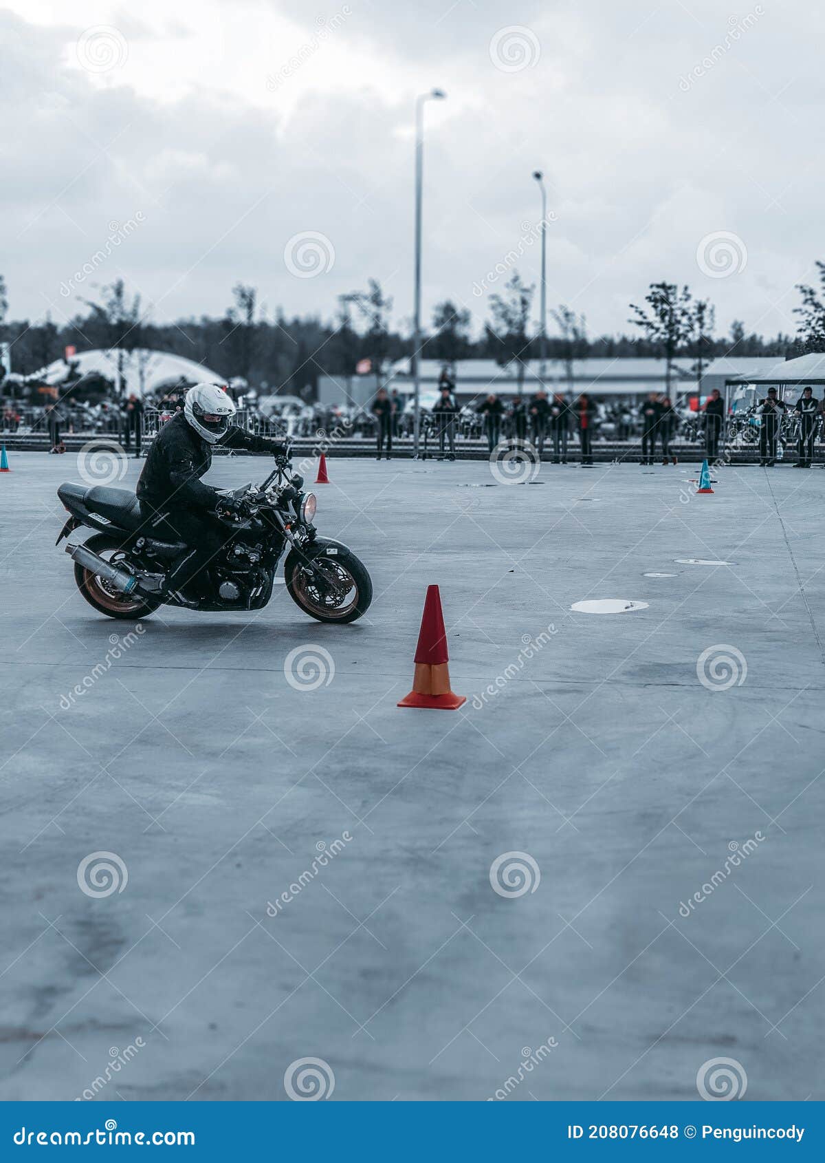 Extreme motorcycle show editorial stock photo. Image of winter - 208076648