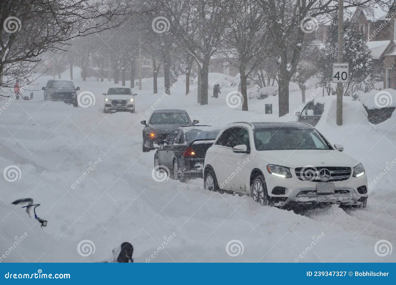 Extreme Snowfall during Snowstorm in Toronto Editorial Photography ...