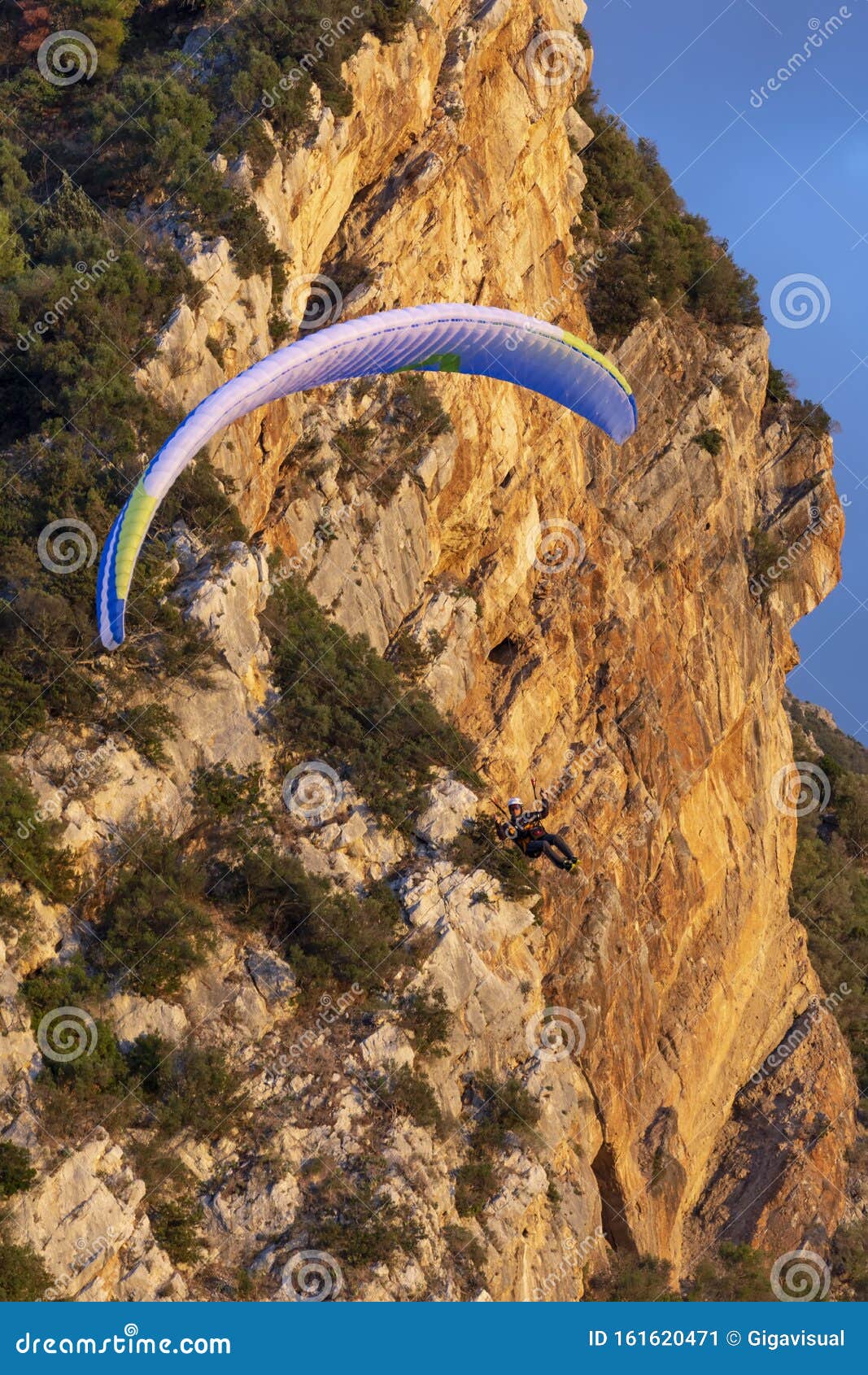 Alone Race Extreme Sport Paragliding Stock Image - Image of activity ...