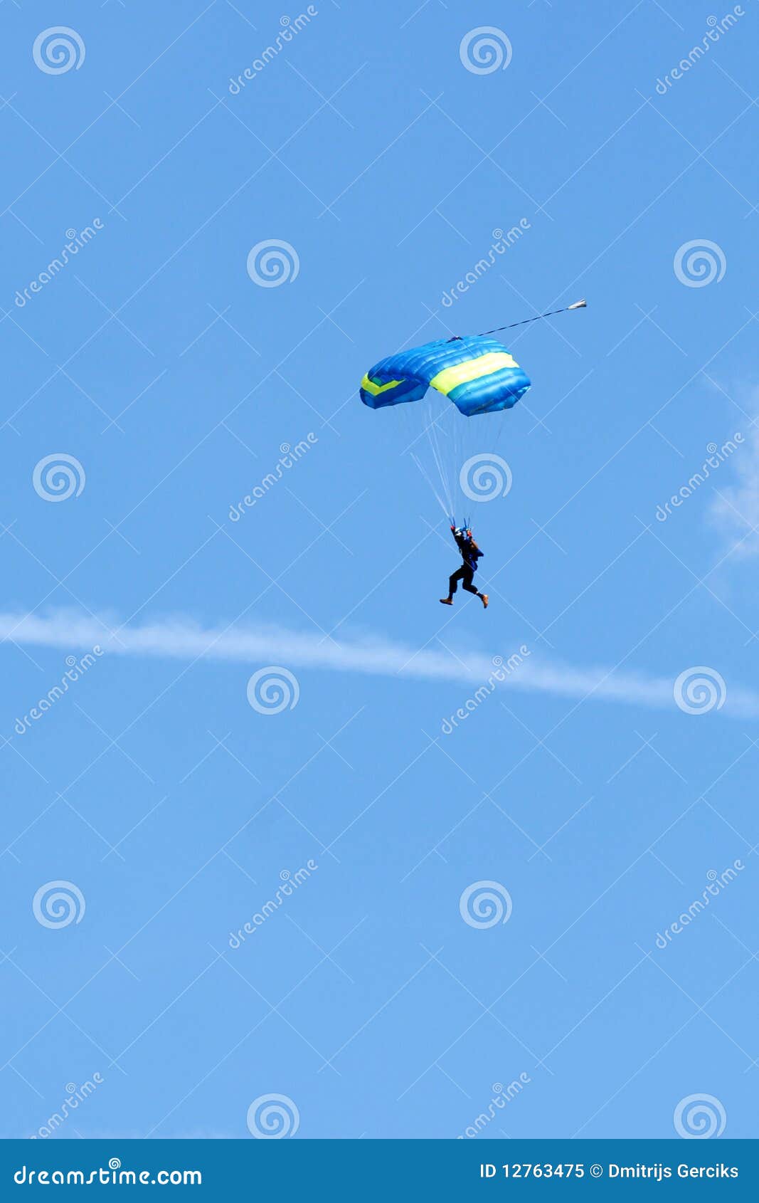 Extreme Sports. Parachuting Stock Image - Image of parachuting, dive ...