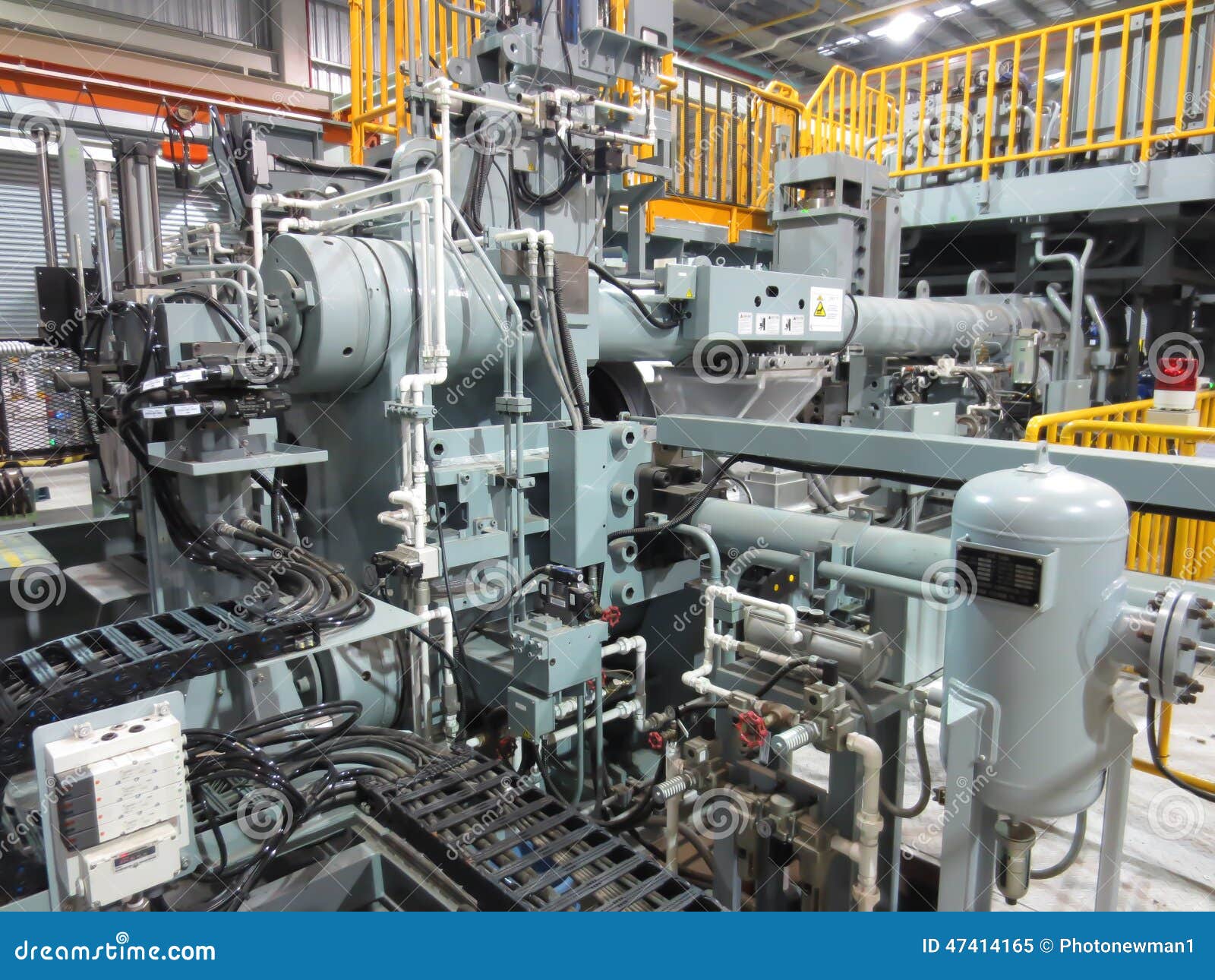 292 Aluminum Extrusion Manufacture Stock Photos - Free & Royalty-Free ...