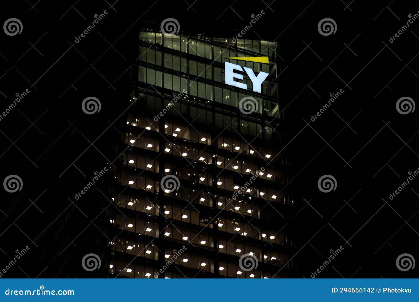 EY sign on the building editorial photography. Image of sign - 294656142
