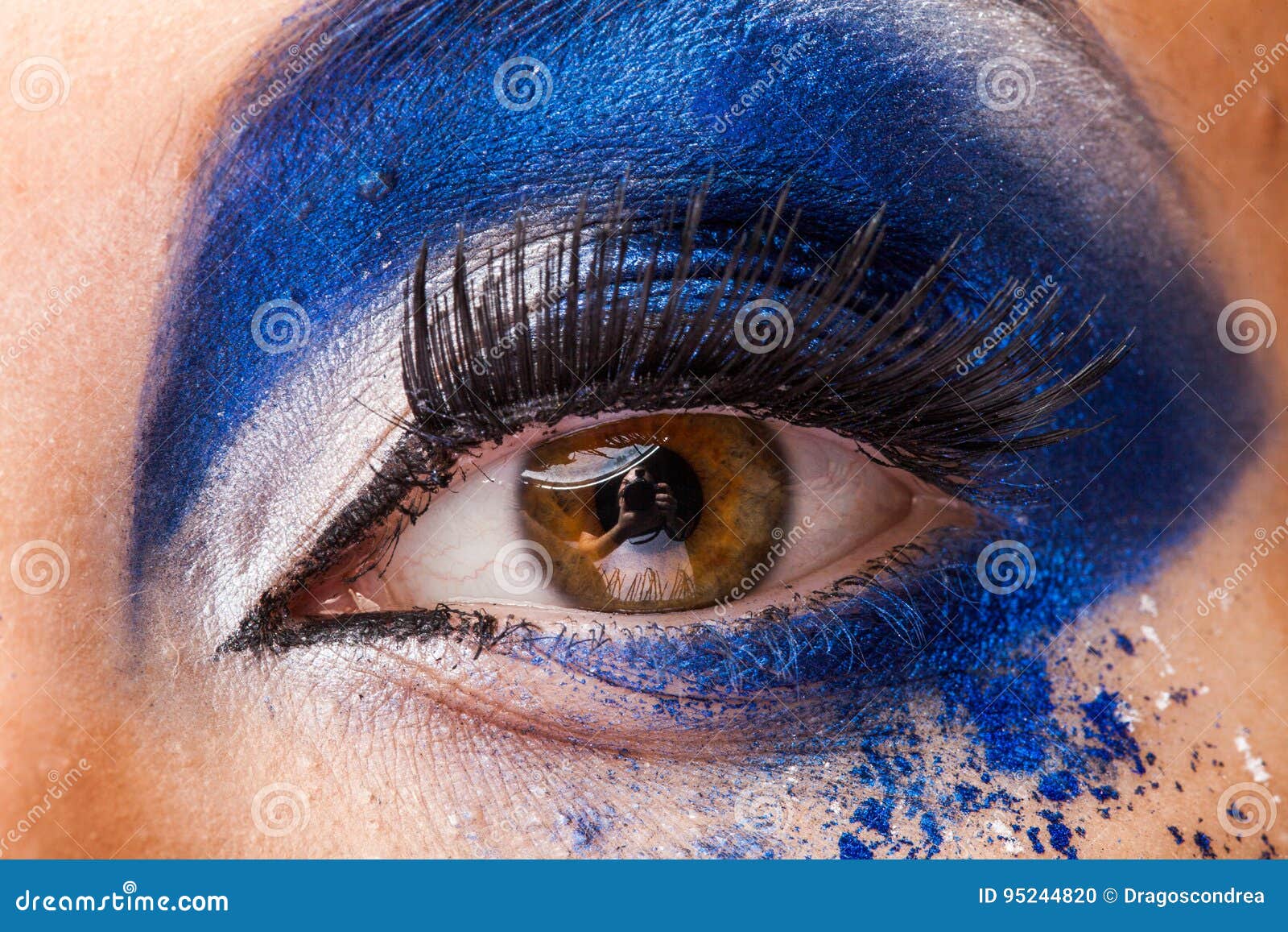 Eye with Creative Makeup in Close Photo Stock Photo - Image of eyes ...
